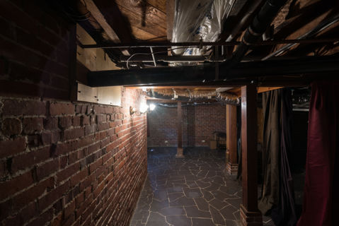 Mysterious Victorian / Craftsman with Basement | Rent this location on ...