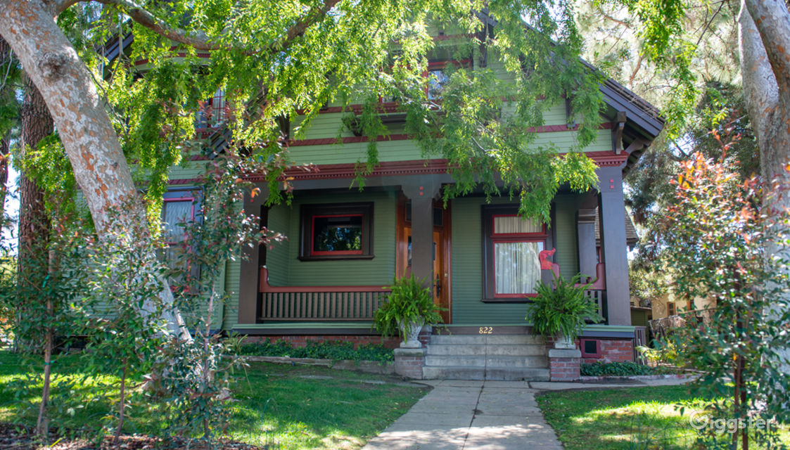 Well-Curated Victorian/Craftsman with Basement | Rent this location on ...