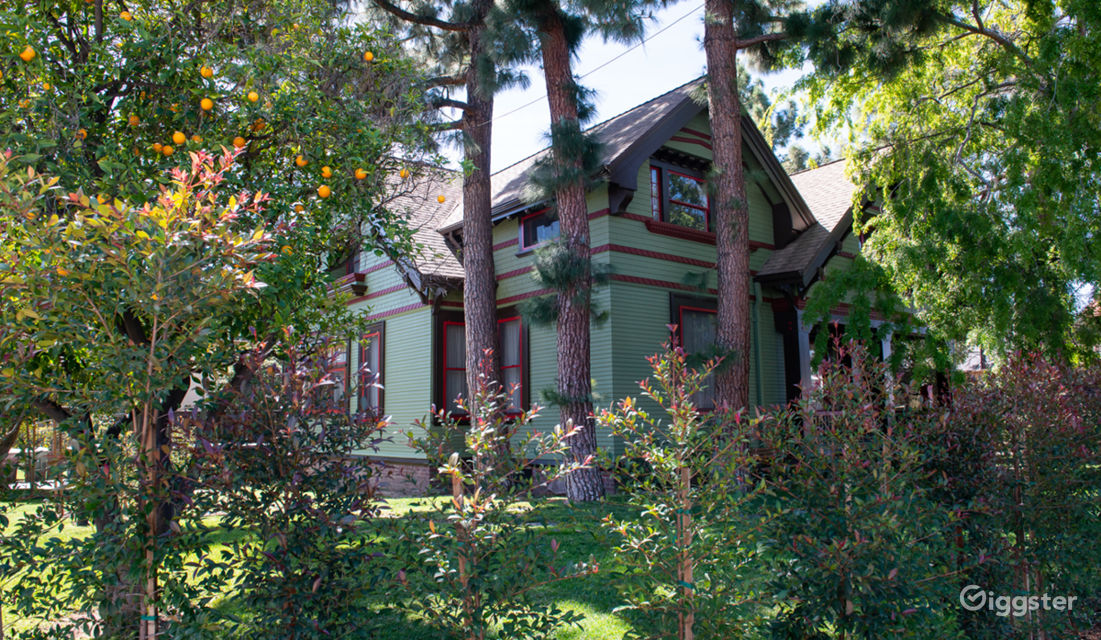 Well-Curated Victorian/Craftsman with Basement | Rent this location on ...