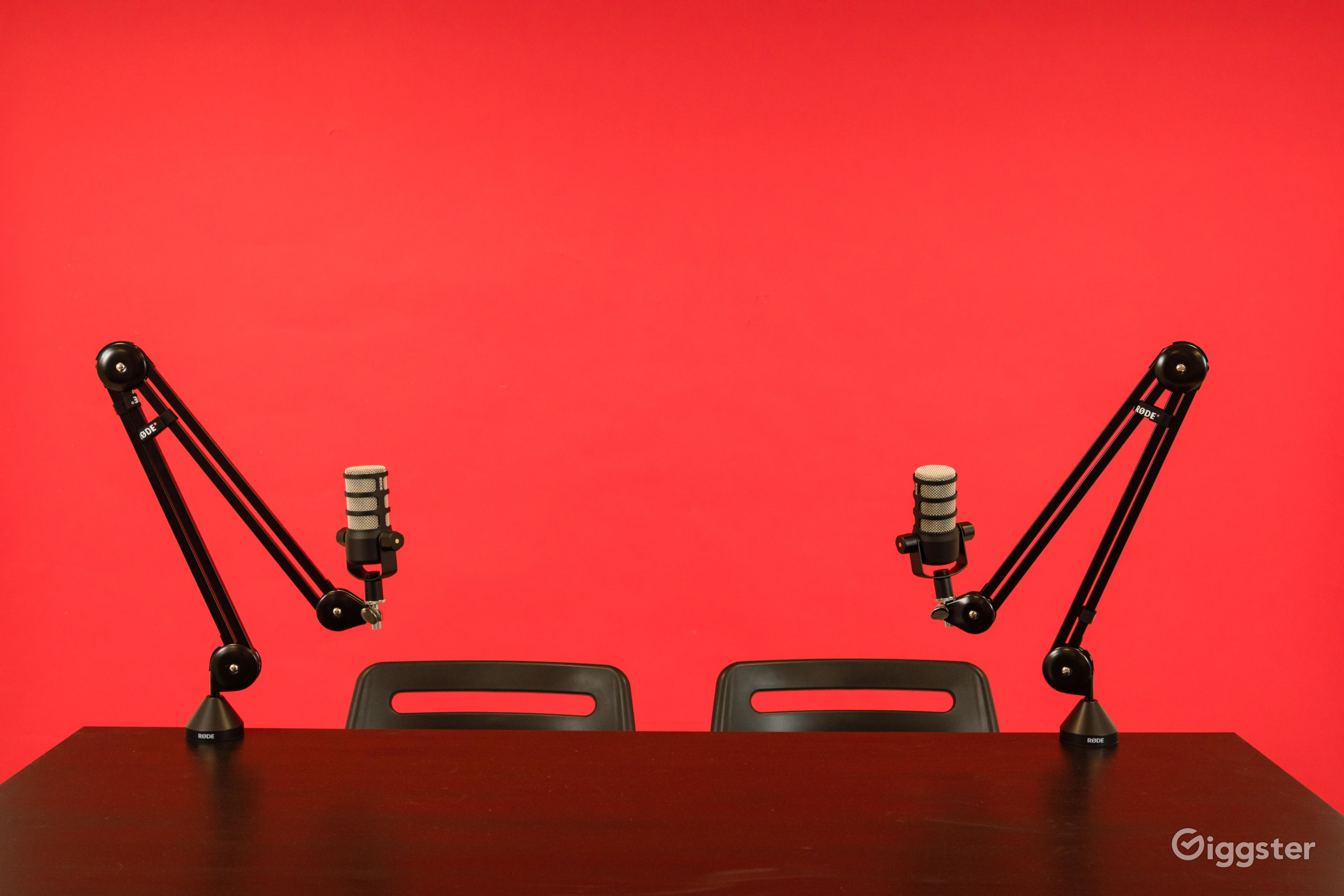 Podcast Studio (Colours) | Rent this location on Giggster