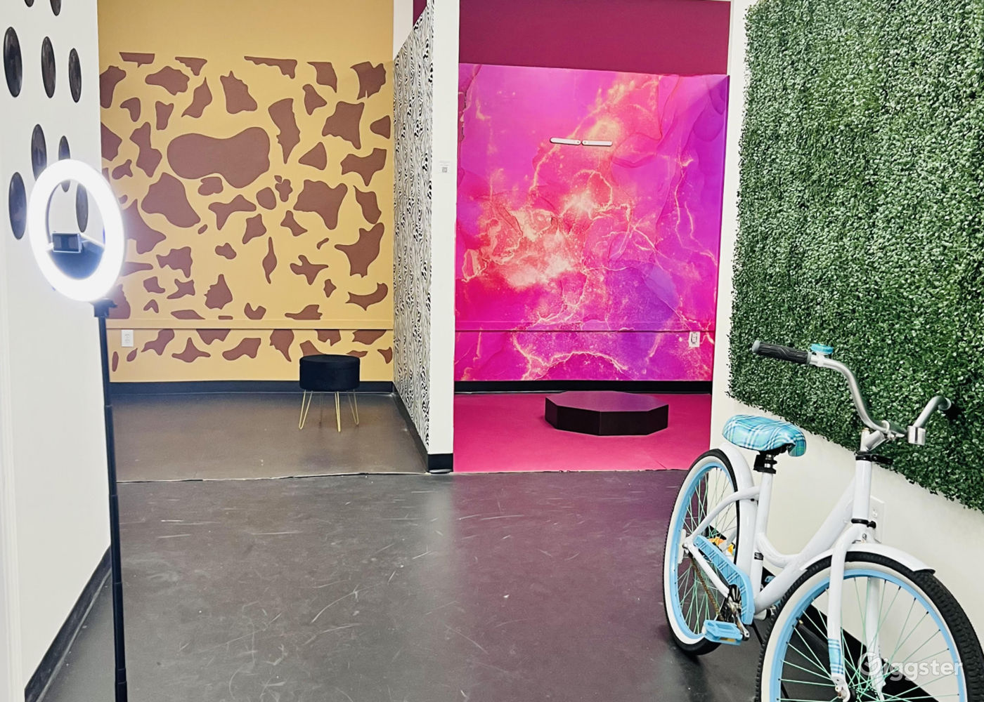 Colorful, Unique Studio with Multiple Sets, Props | Rent this location ...