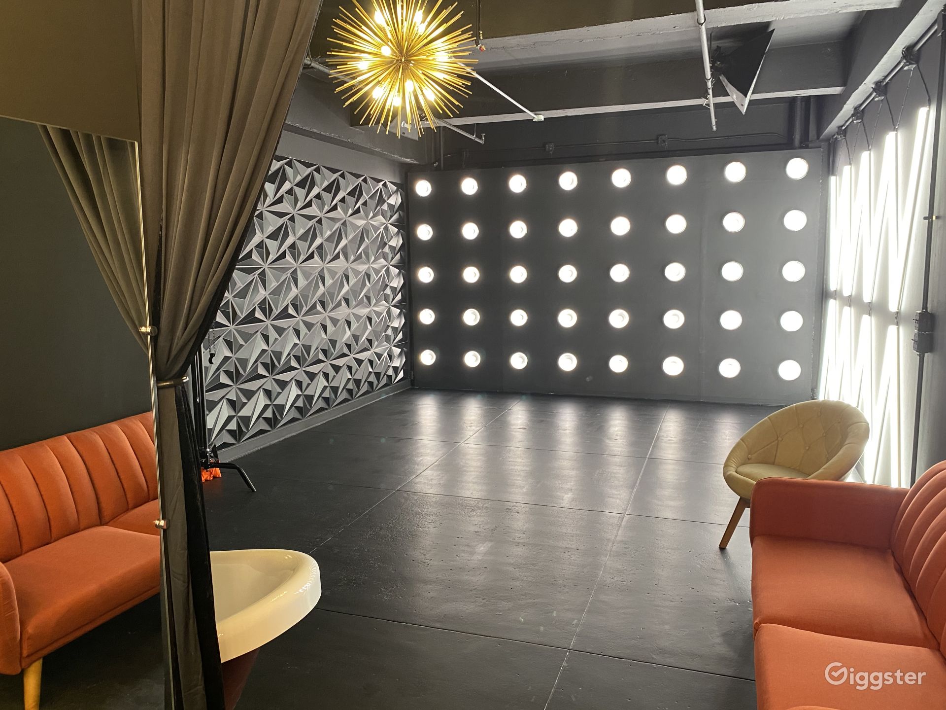 The BEST 10 Video Studio spaces to rent near me | Giggster