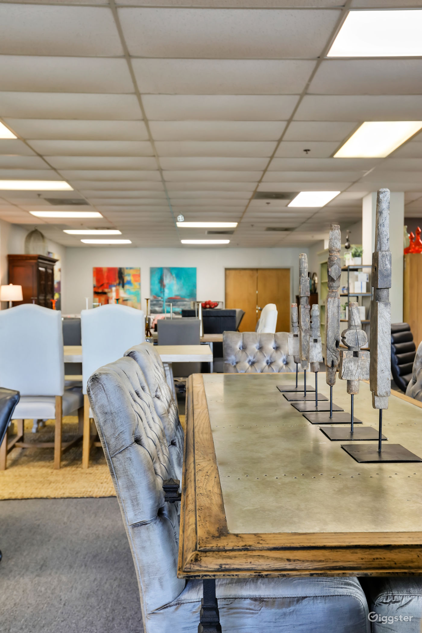 Huge Warehouse with Showroom | Rent this location on Giggster