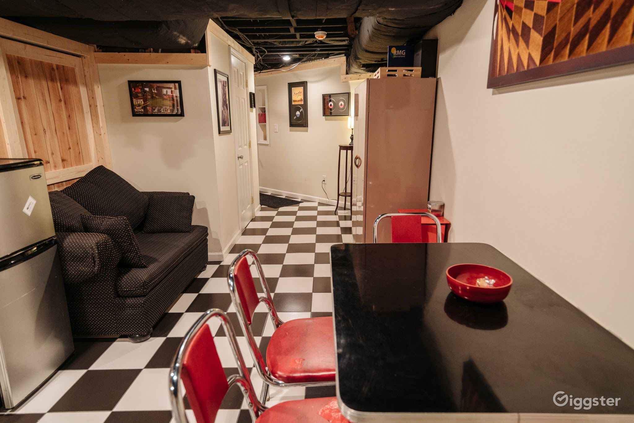 Vibey Studio & Writing Space in East Nashville | Rent this location on ...