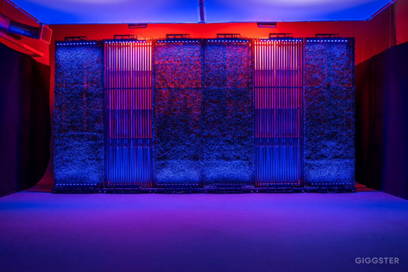 CYC Wall for Photoshoots, Filming, Live Events | Rent this location on ...