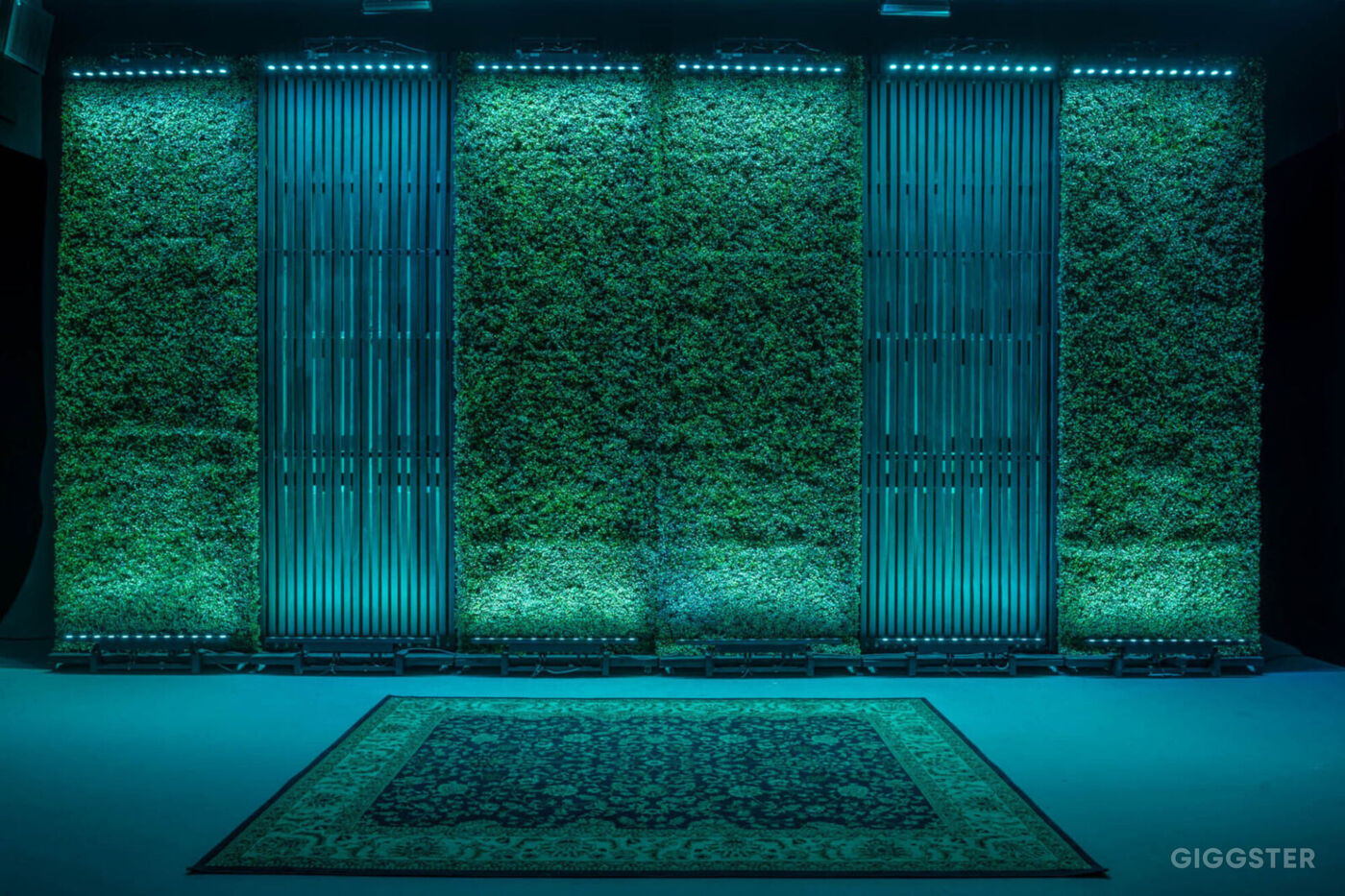 CYC Wall for Photoshoots, Filming, Live Events | Rent this location on ...