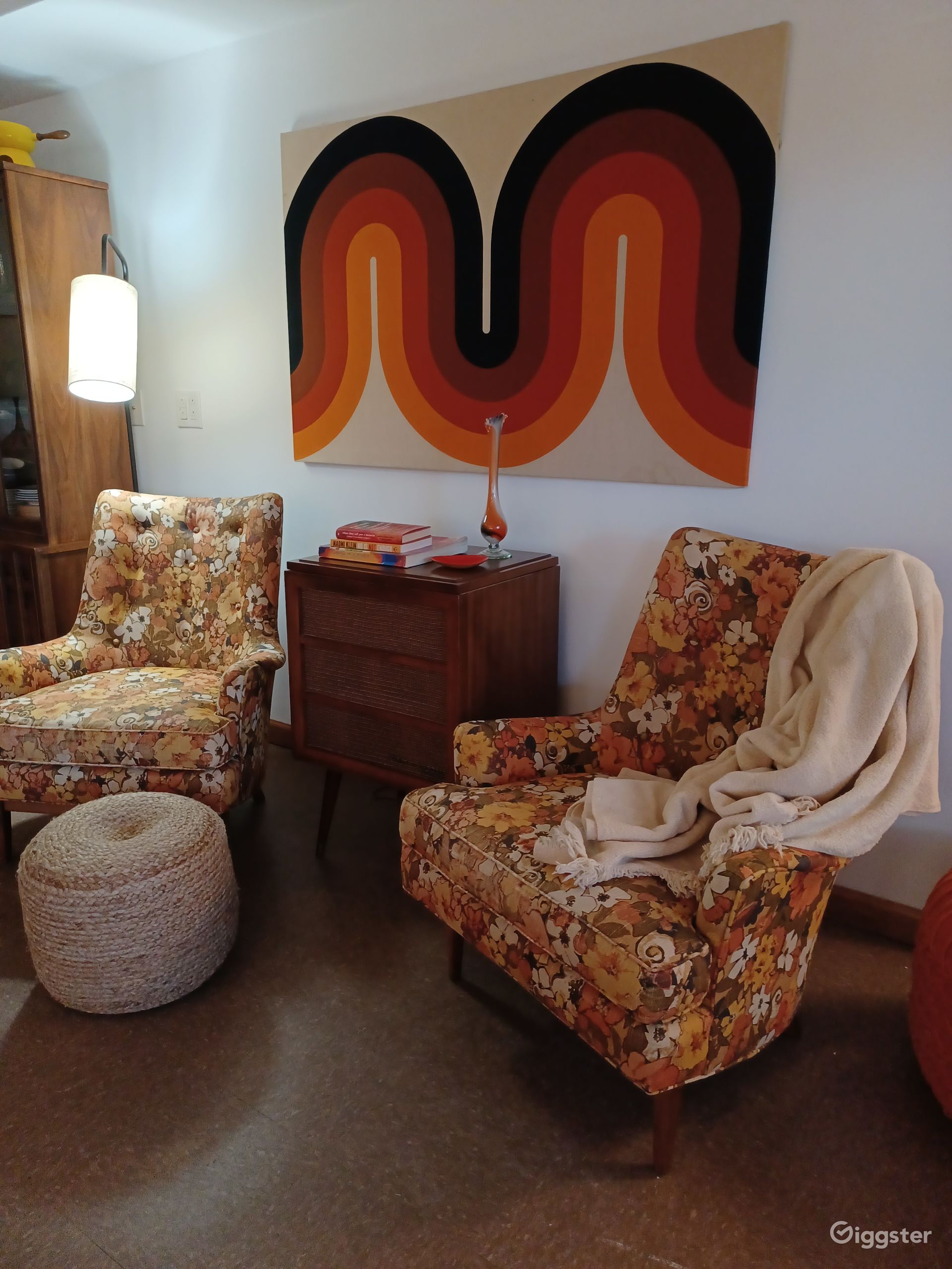 "Modern Maxine" - mid century / post modern house | Rent this location ...