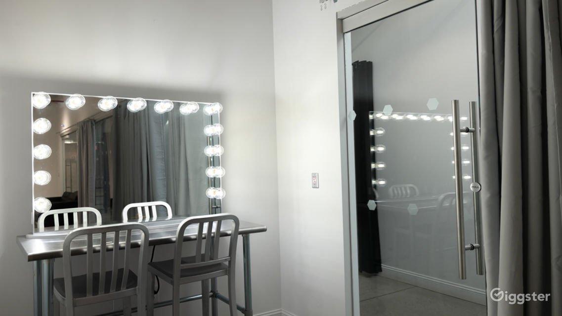 Pre-lit 3- Wall Cyc W/ LED RGB Lights I STUDIO A | Rent this location ...