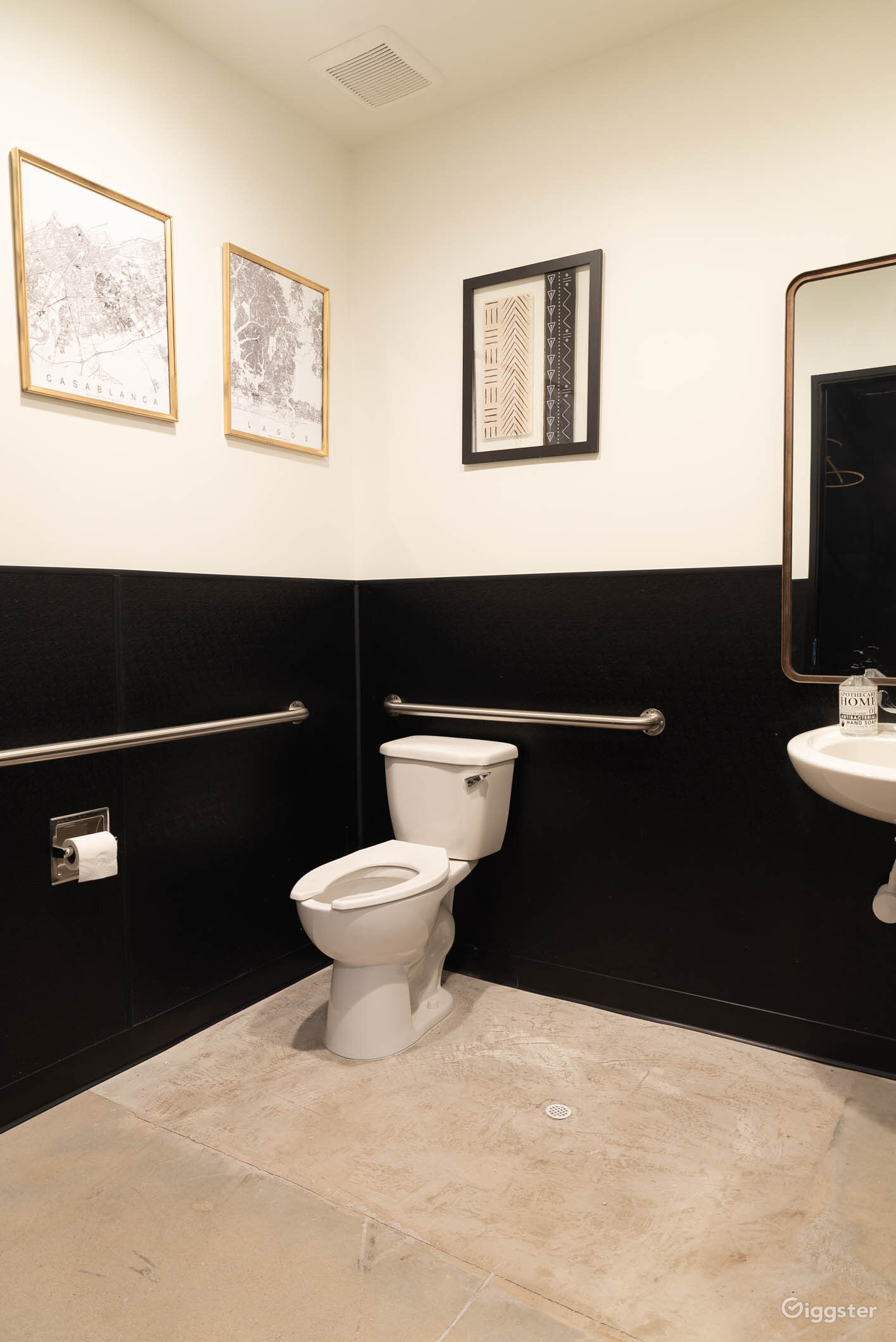 Humble Events Venue | Rent this location on Giggster