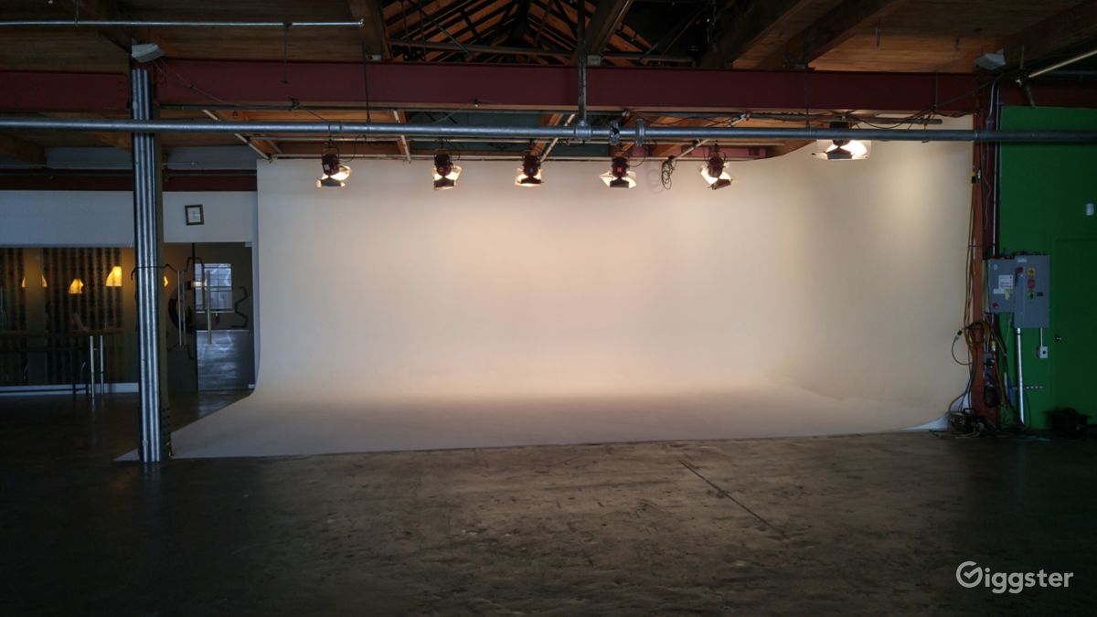 The BEST 10 Photo Studio venues to rent in Chicago, IL | Giggster