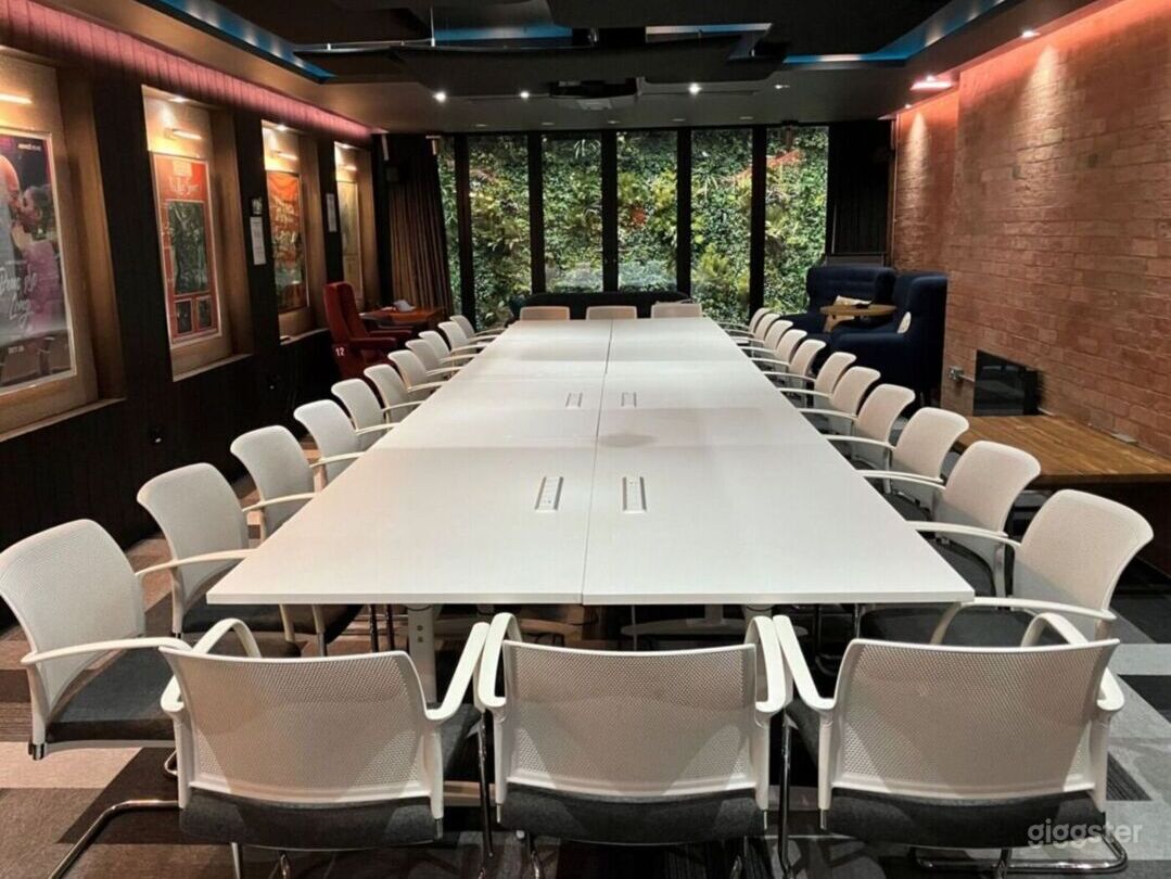 Boardroom Suite | Rent this location on Giggster