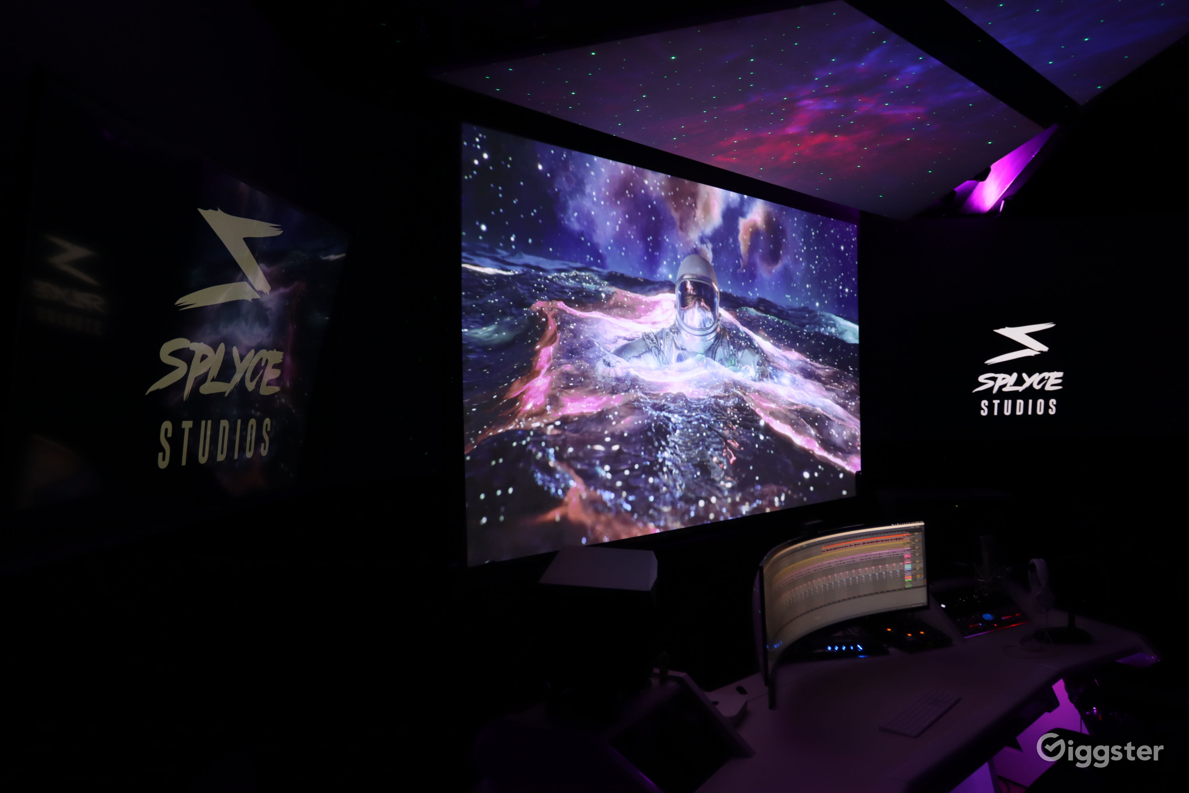 MUSIC RECORDING STUDIO - "The Spaceship" | Rent this location on Giggster