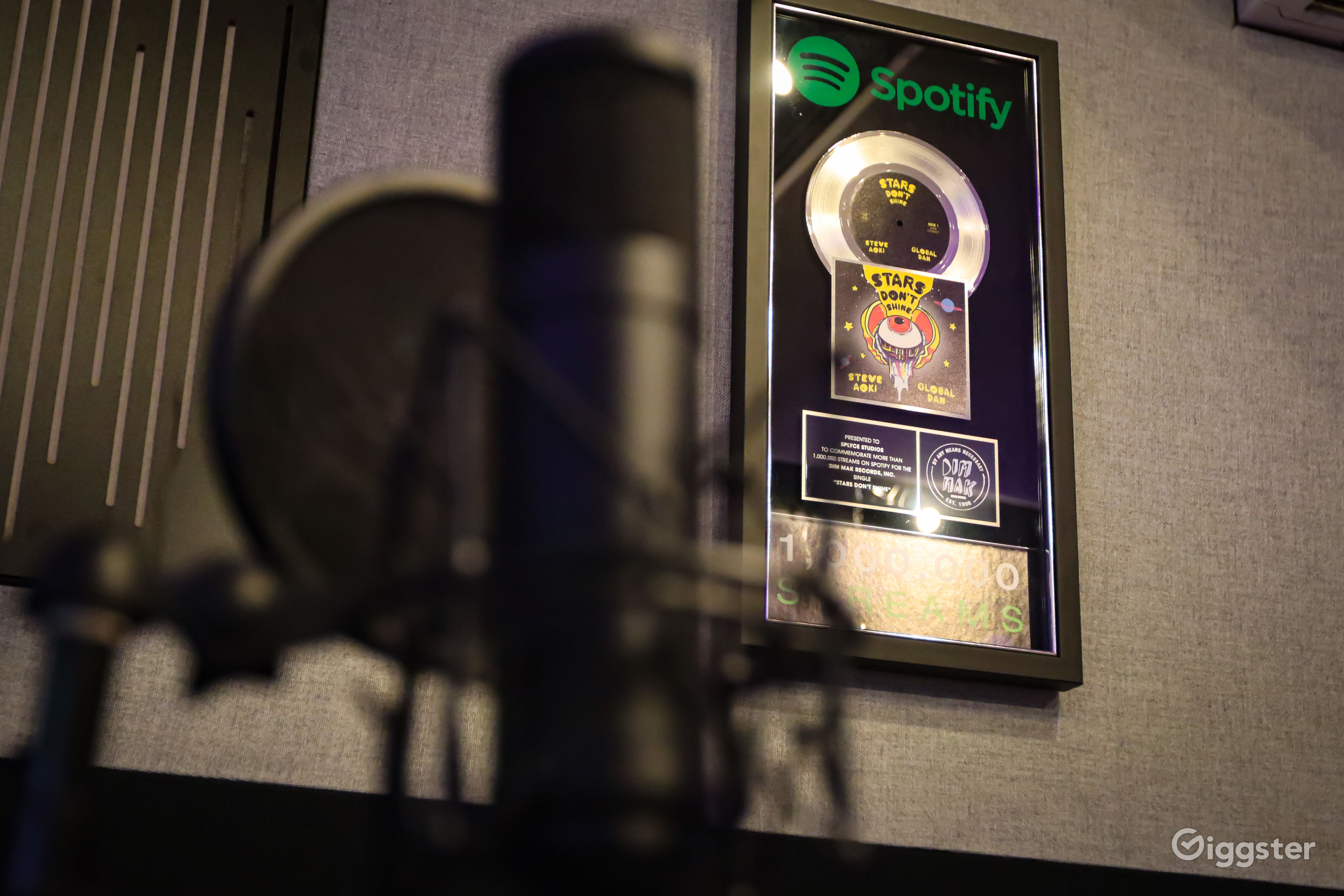 MUSIC RECORDING STUDIO - "The Spaceship" | Rent this location on Giggster