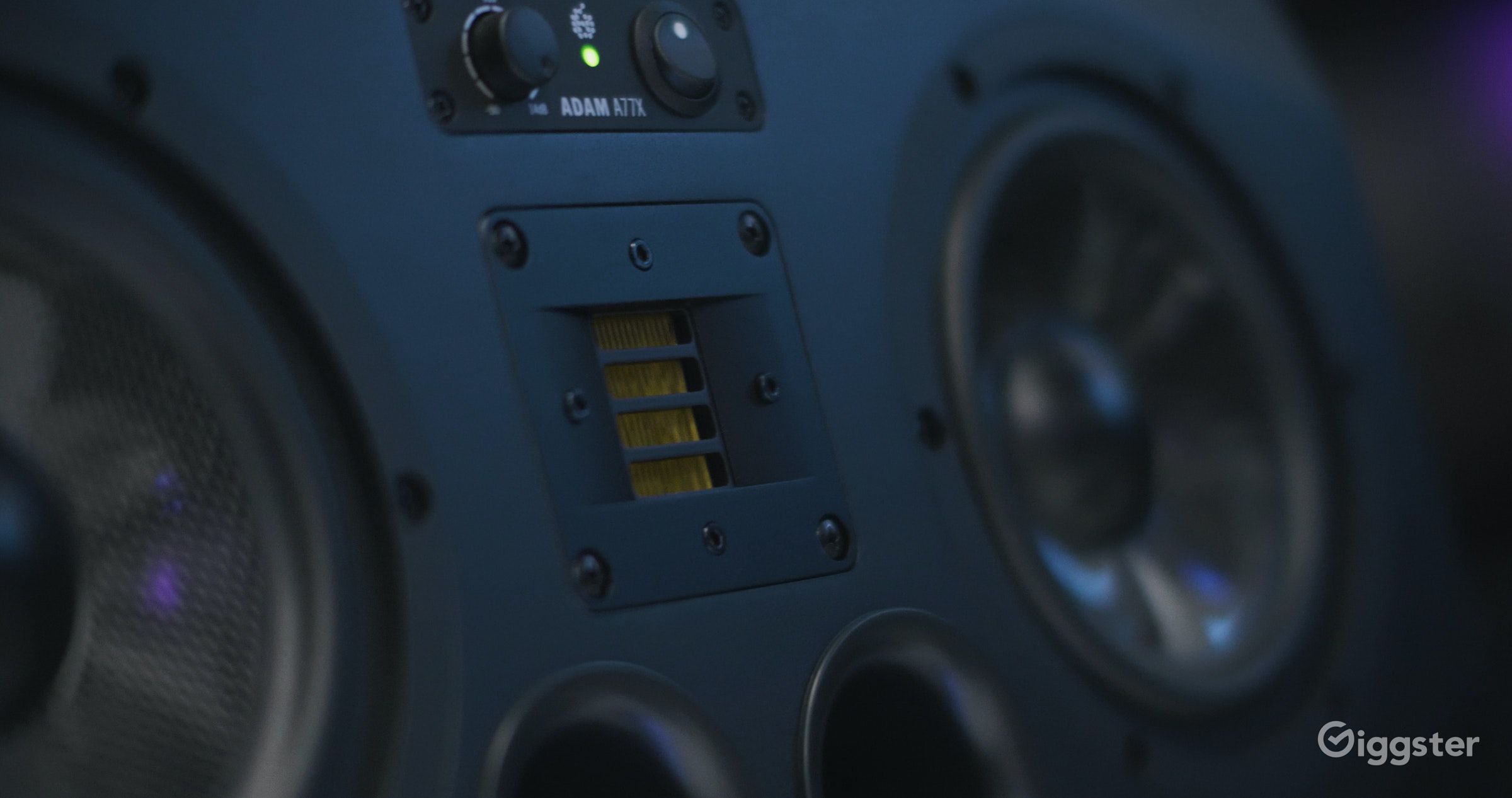 MUSIC RECORDING STUDIO - "The Spaceship" | Rent this location on Giggster