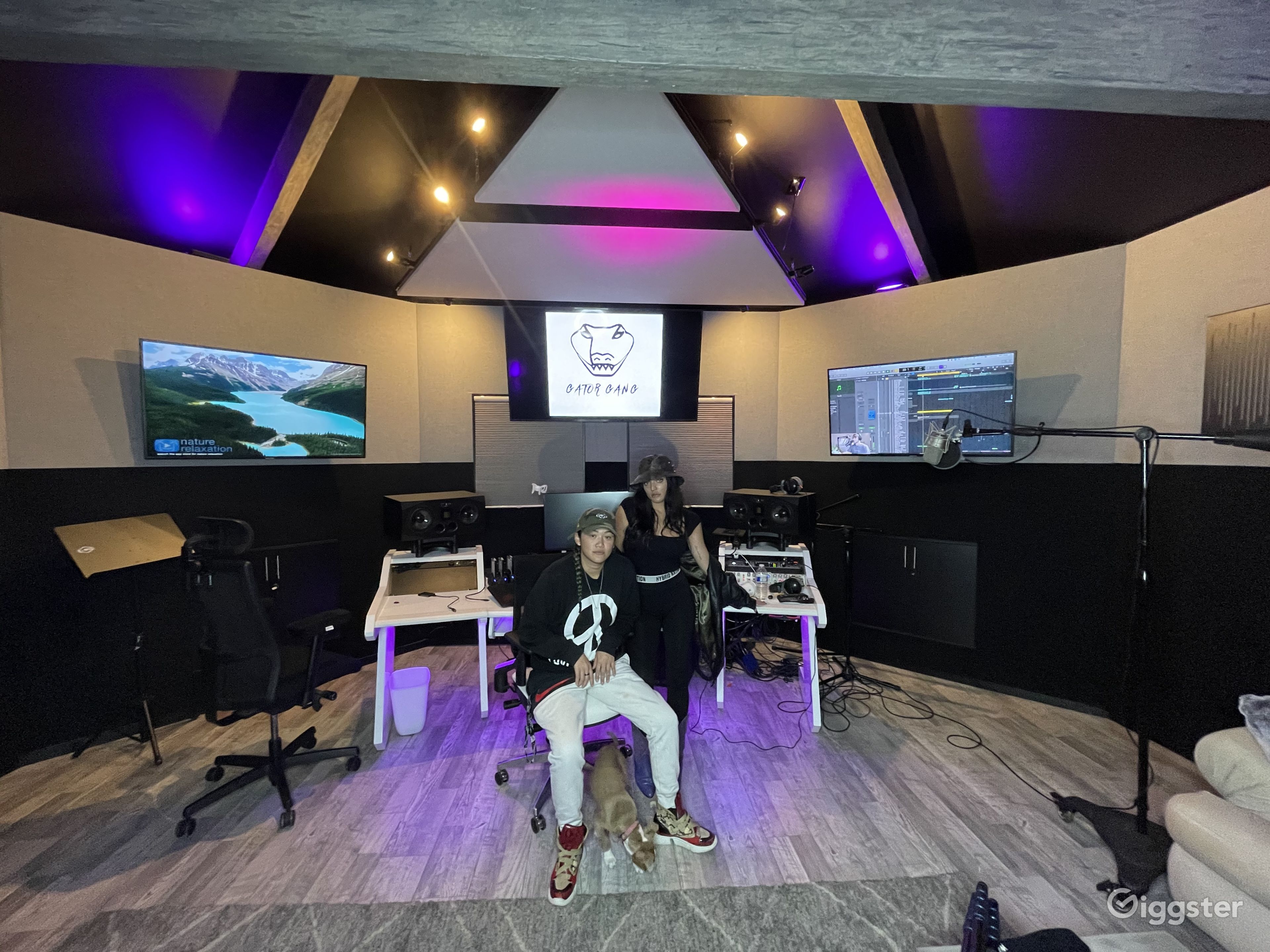 MUSIC RECORDING STUDIO - "The Spaceship" | Rent this location on Giggster