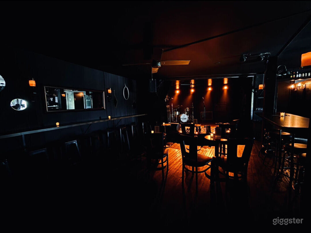 Visually Stunning Venue with Bar & Stage | Rent this location on Giggster