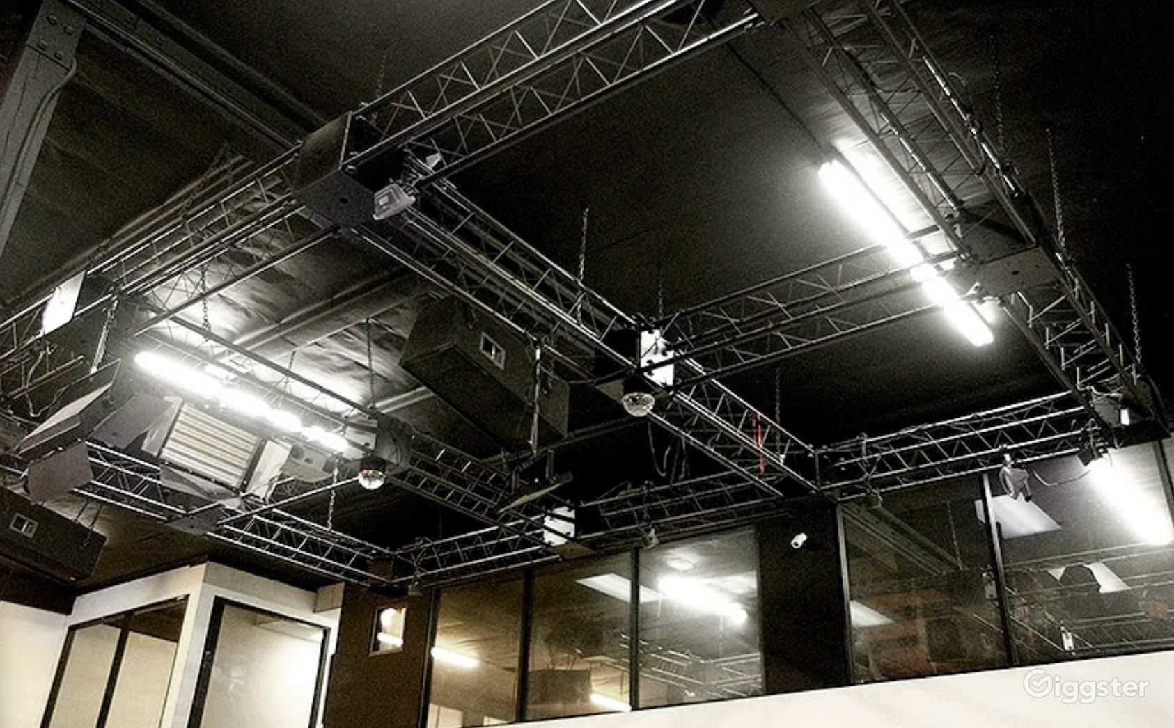 DTLA Production Studio | Rent this location on Giggster