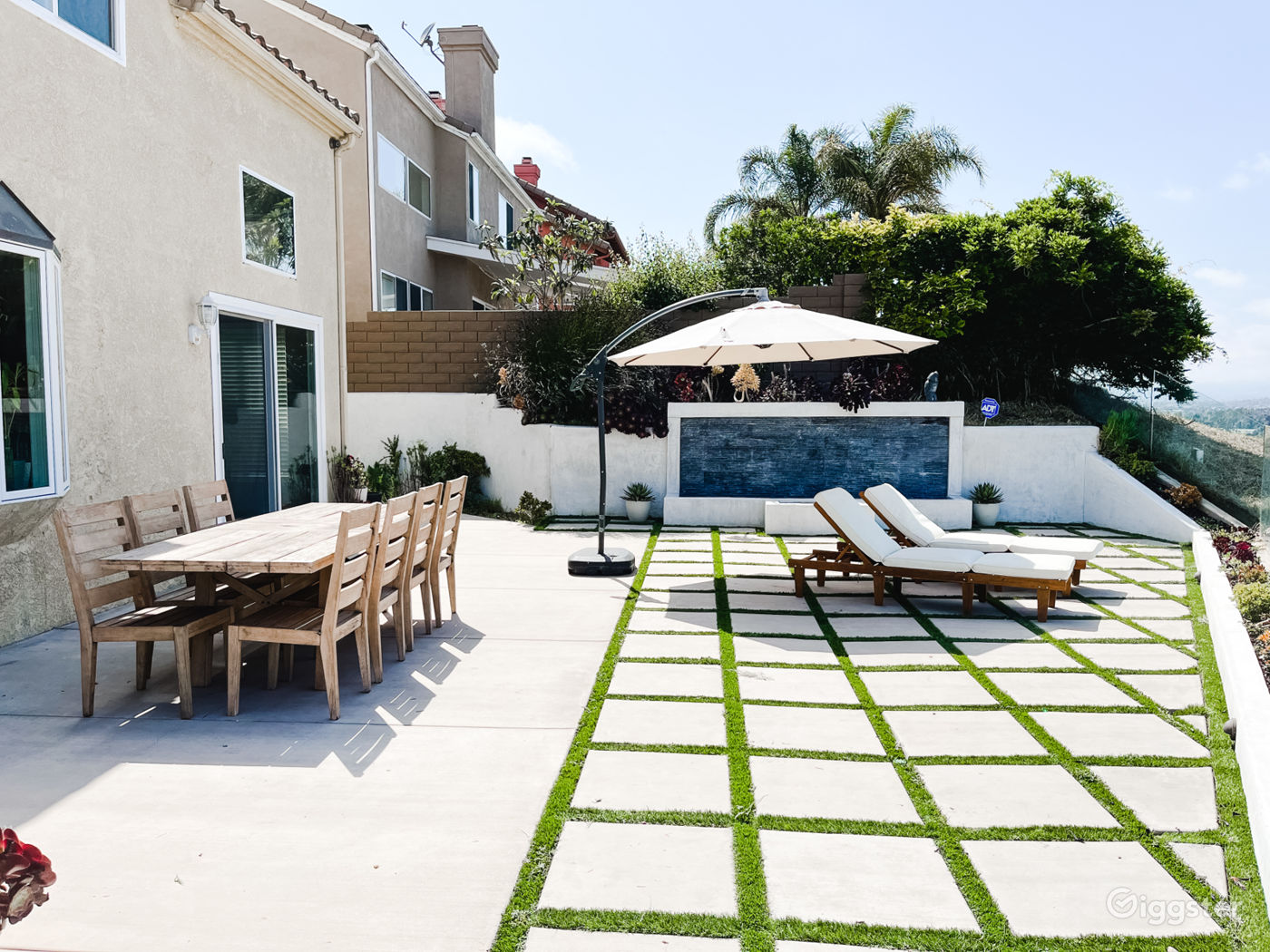 Panoramic City View Home | Rent this location on Giggster