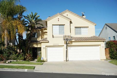 Panoramic City View Home | Rent this location on Giggster