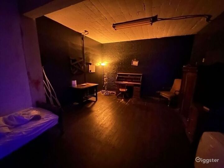 Horror Themed Rooms With Comic Book Store Front | Rent this location on ...