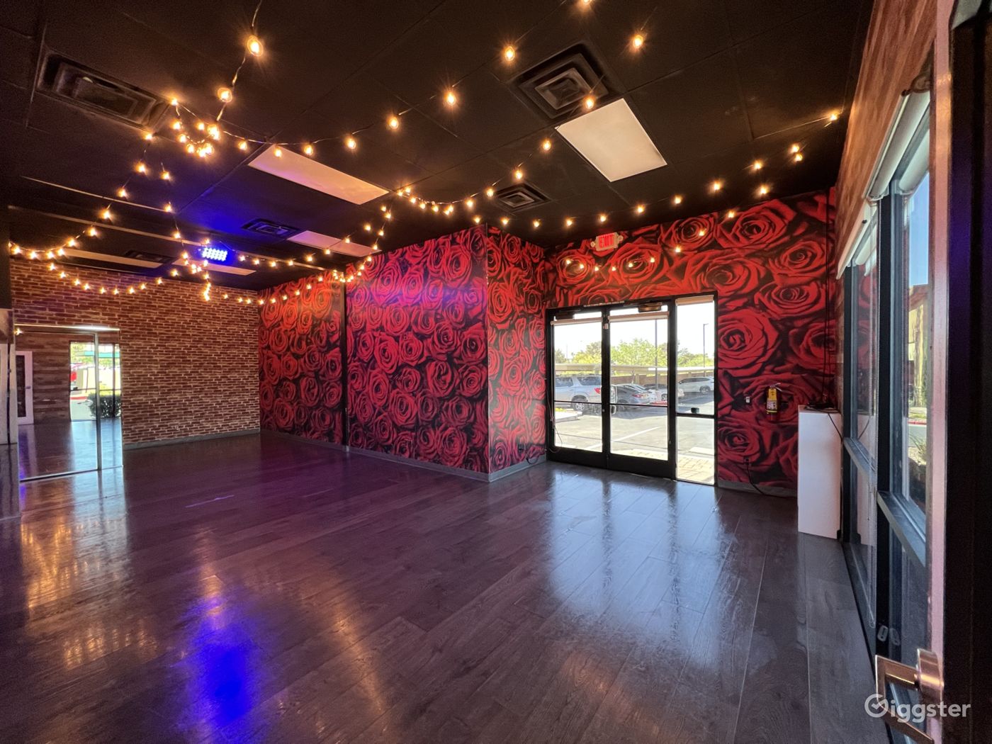Small Rose Room Creative Space | Rent this location on Giggster