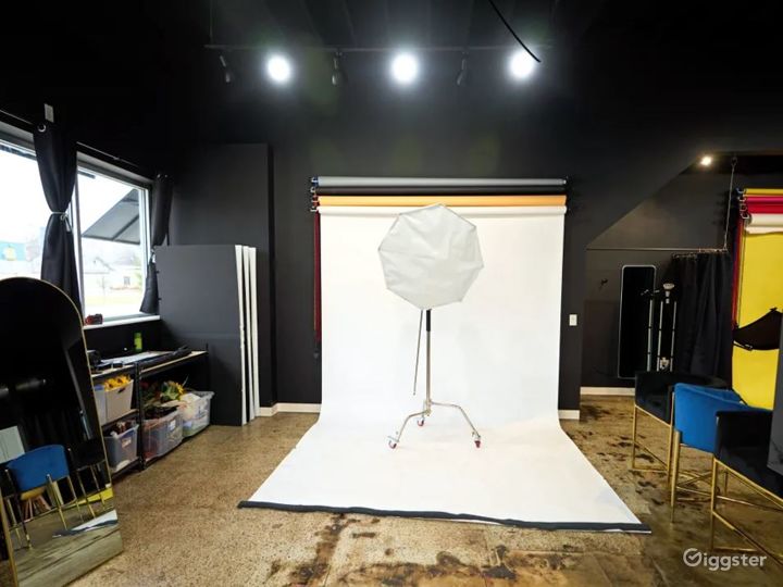 Indianapolis Luxury Portrait & Fashion Photography Studio (Entire ...