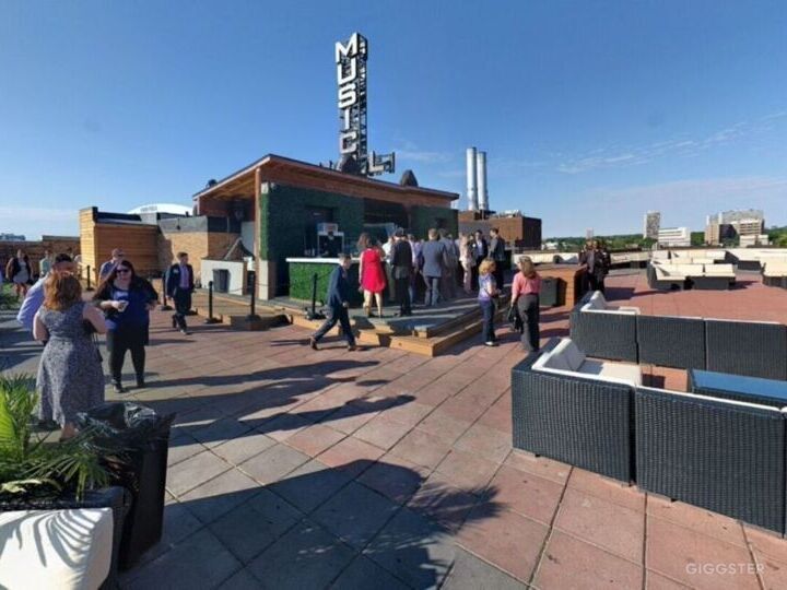 SWANKY OPEN-AIR ROOFTOP TERRACE | Rent this location on Giggster