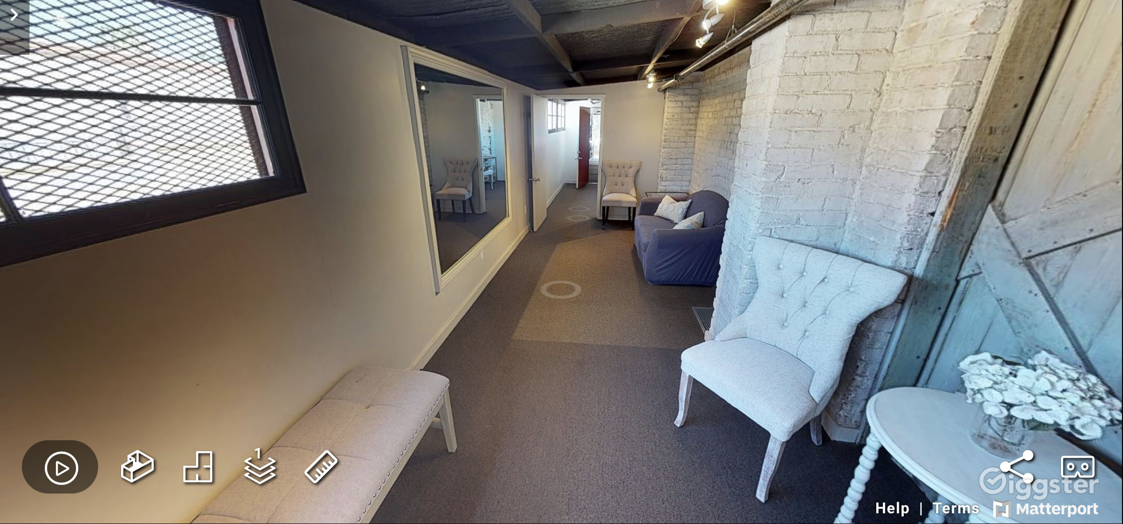 Rustic Spacious Venue in Redlands | Rent this location on Giggster