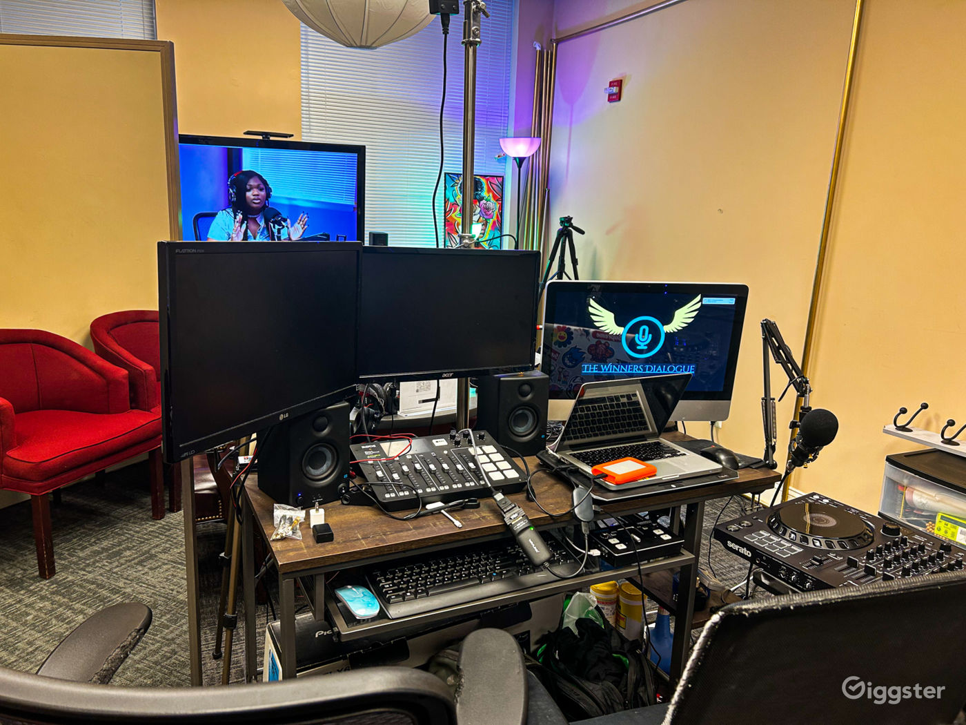 Podcast/Recording Studio in Downtown Baltimore | Rent this location on Giggster