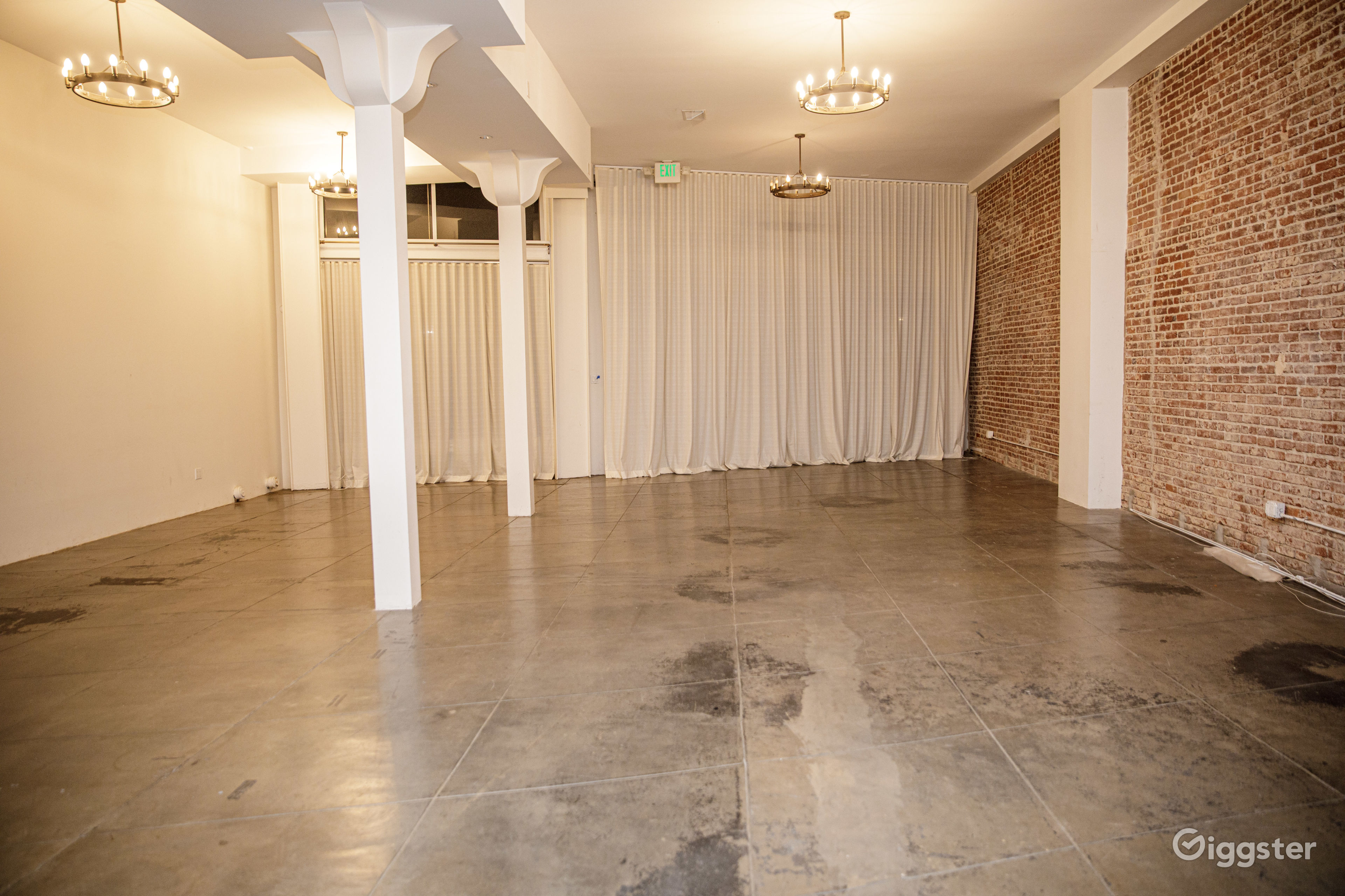 Beautiful Brick Studio & Event Space in Mid City | Rent this location ...