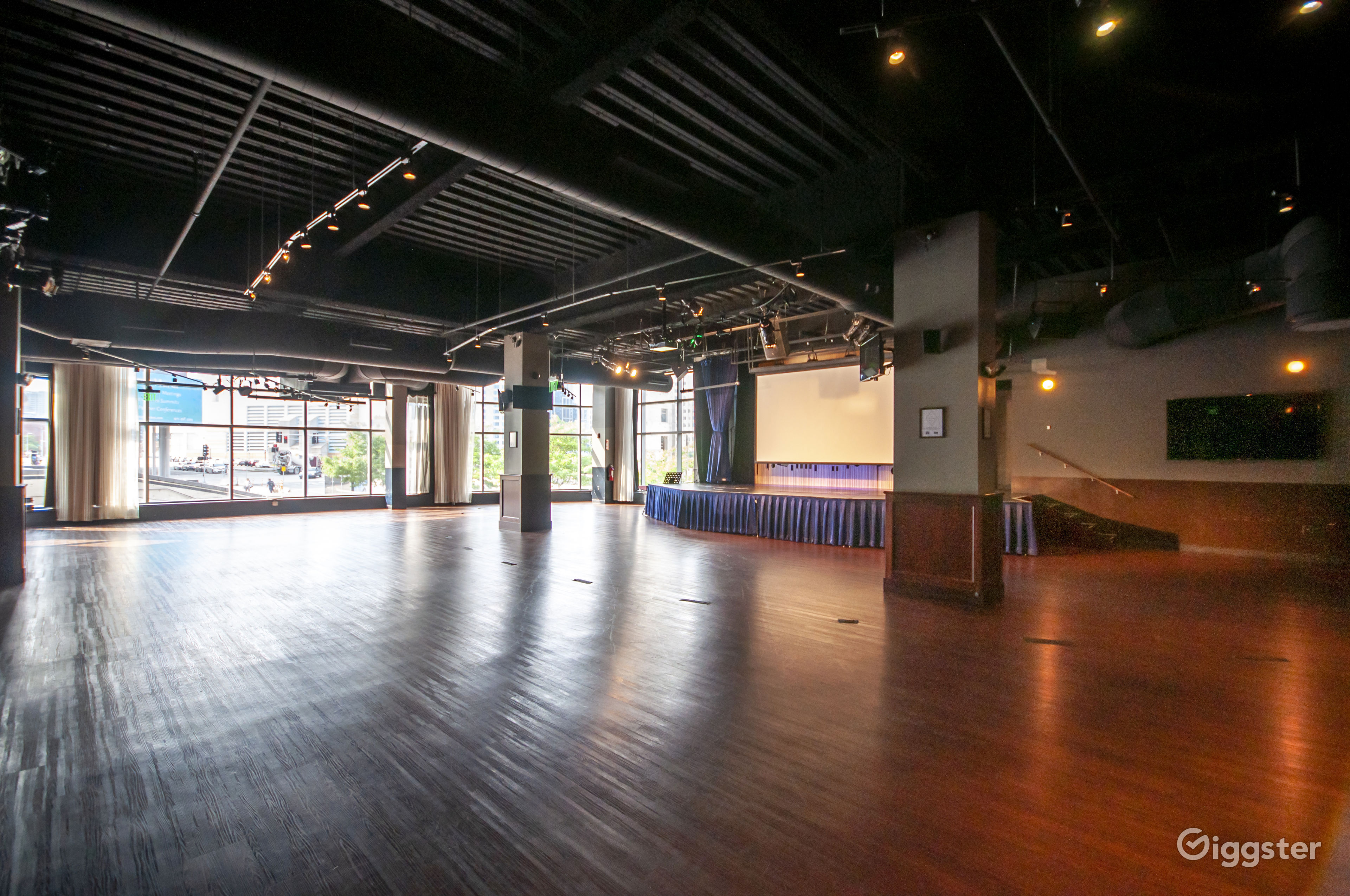 Boston Sound Stage in accessible location | Rent this location on Giggster