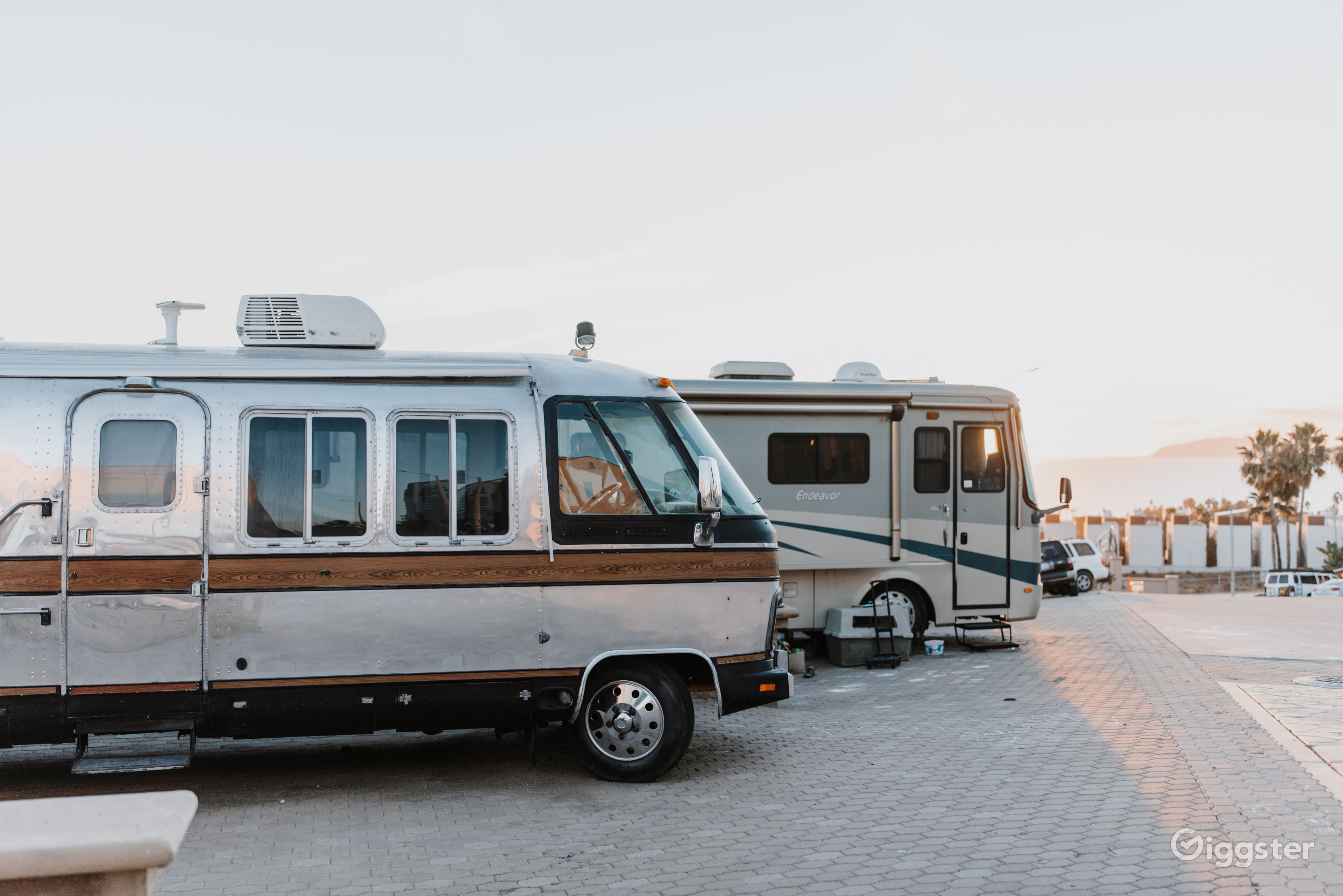 Classic Airstream Motorhome | Photo Shoots, Movie | Rent this location ...