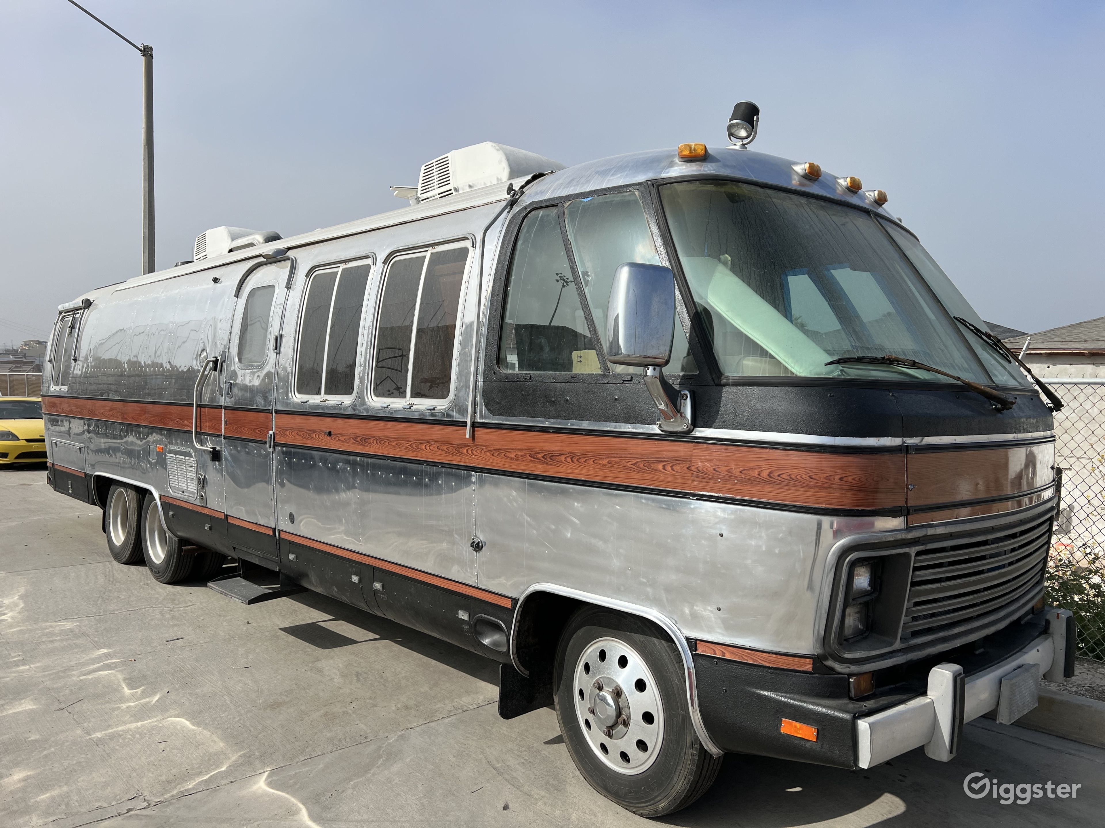 Classic Airstream Motorhome | Photo Shoots, Movie | Rent this location ...