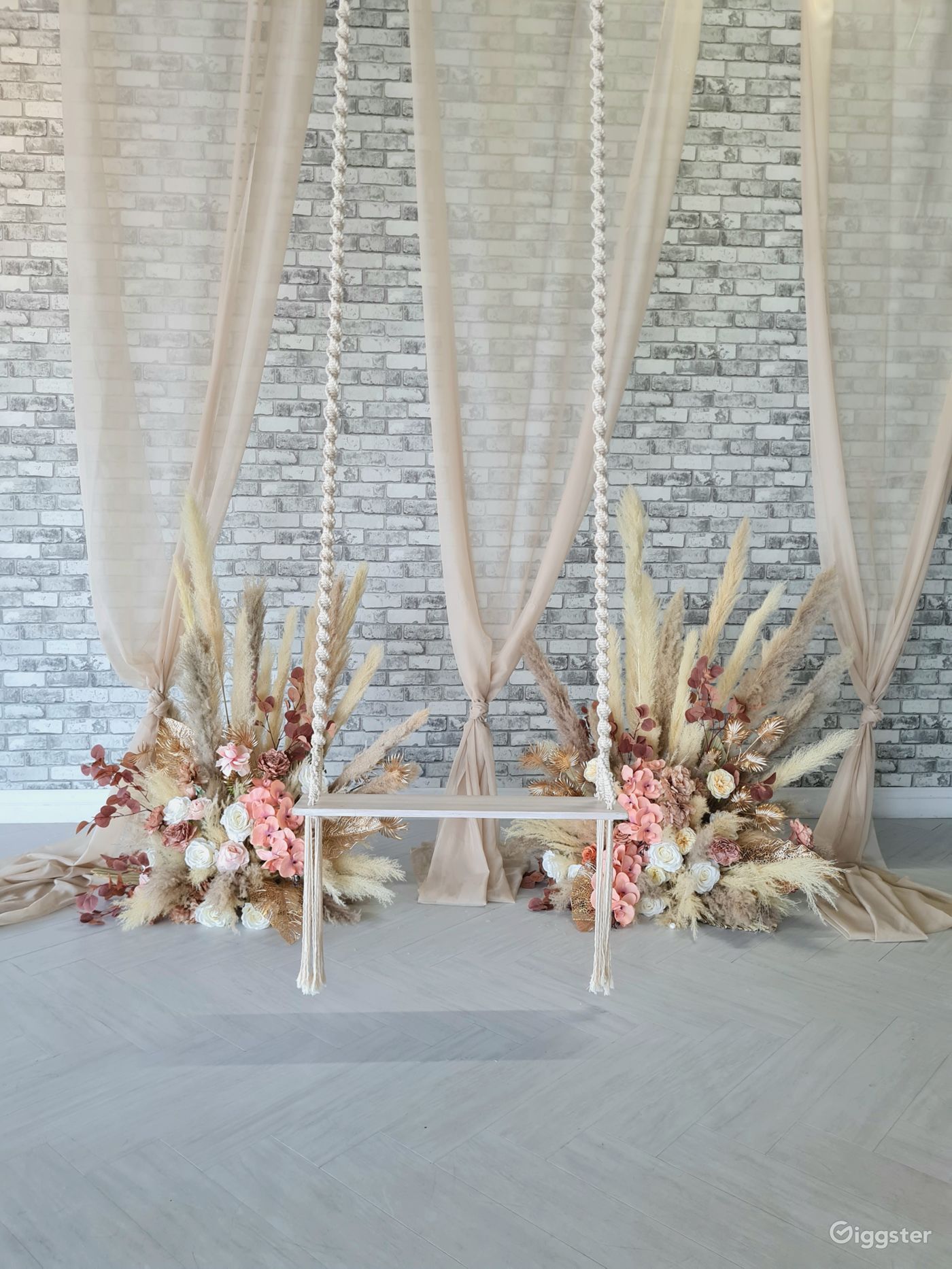 Purity Studio Room | Rent this location on Giggster