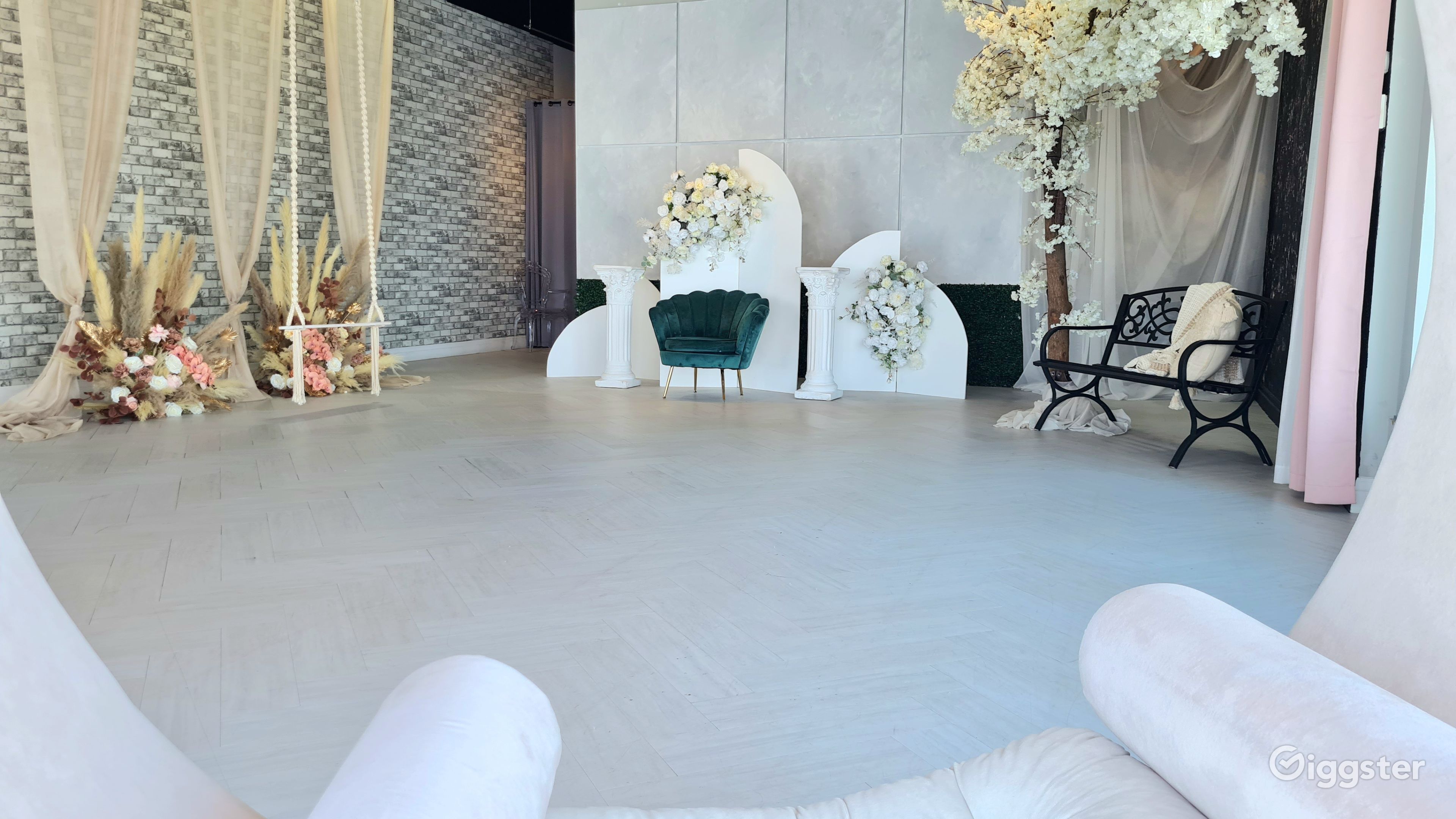 Purity Studio Room | Rent this location on Giggster