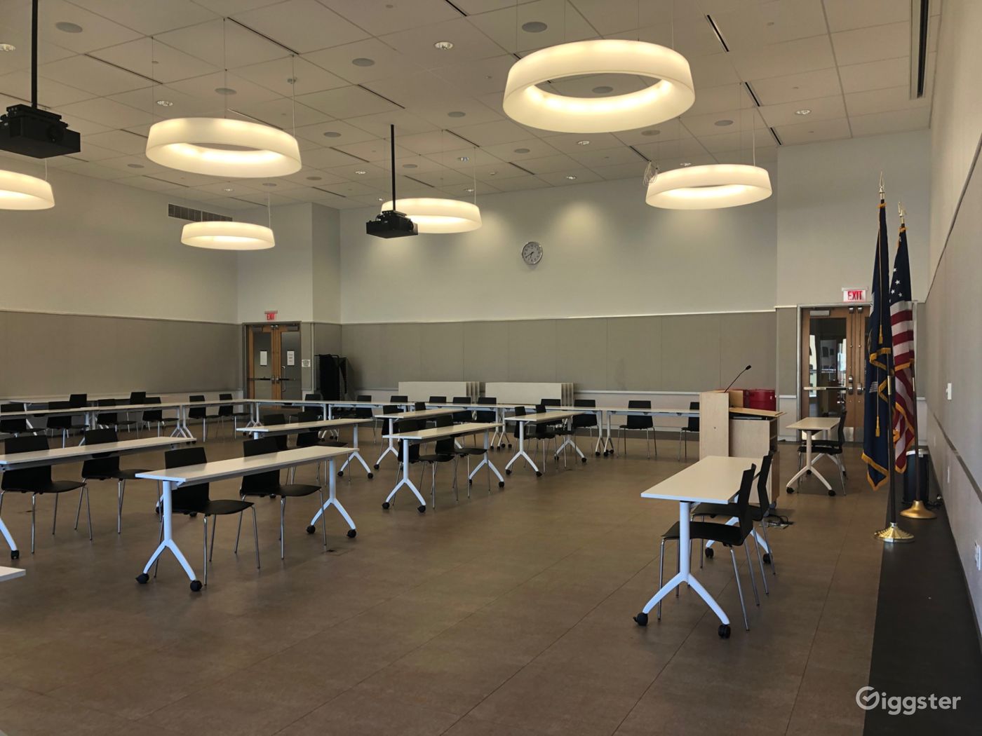Spacious Library meeting Room for 200 people in River Center Branch ...