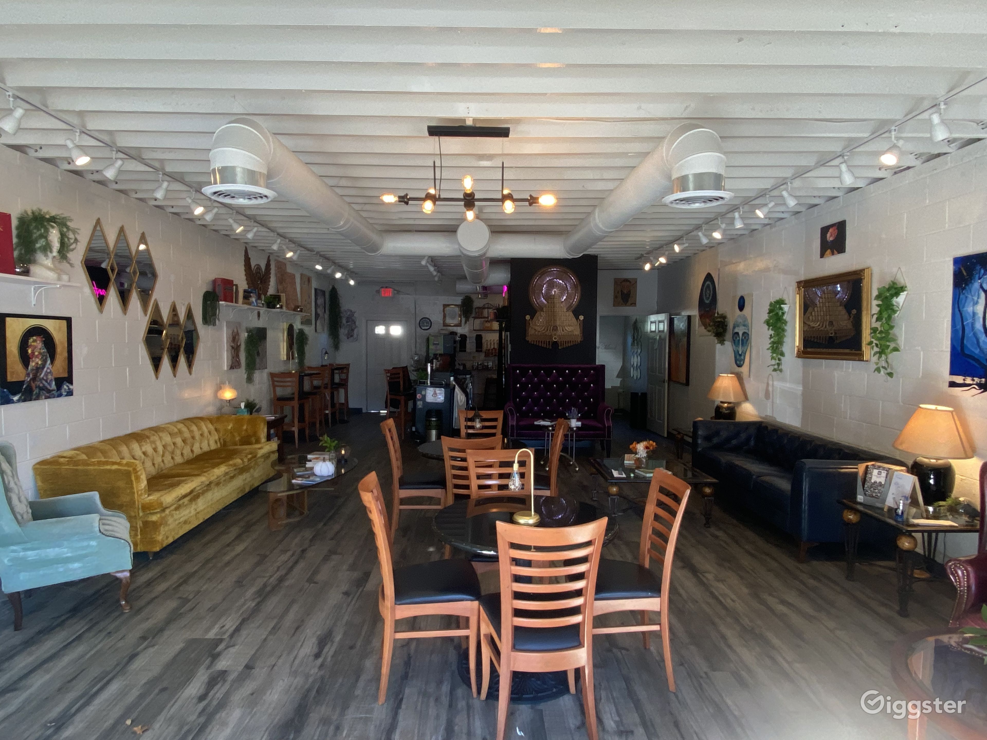 Sober Bar & Coffee Shop | Rent this location on Giggster