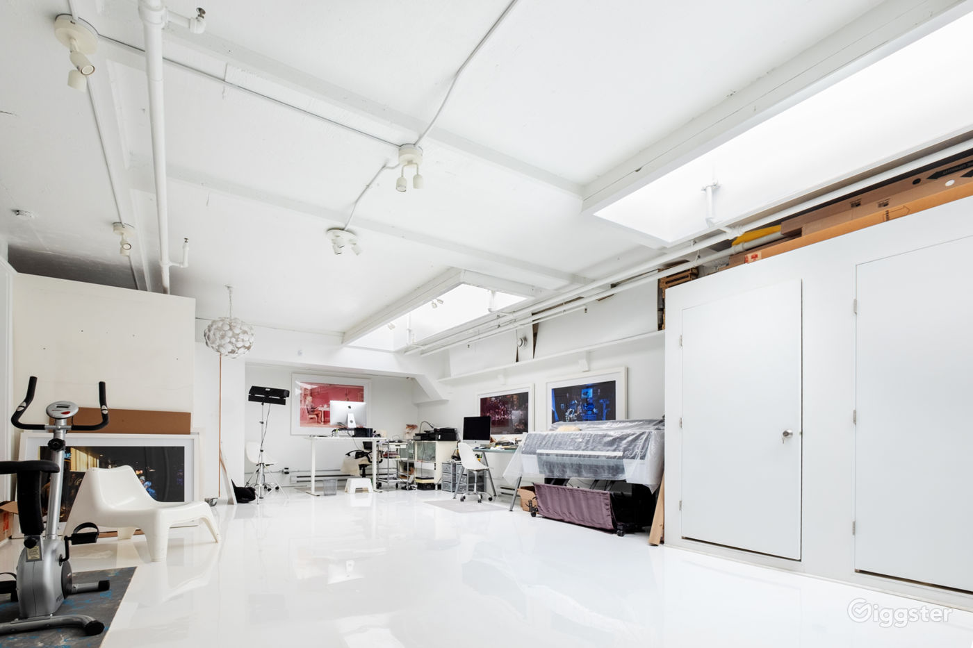 BRIGHT WHITE STUDIO VANCOUVER | Rent this location on Giggster