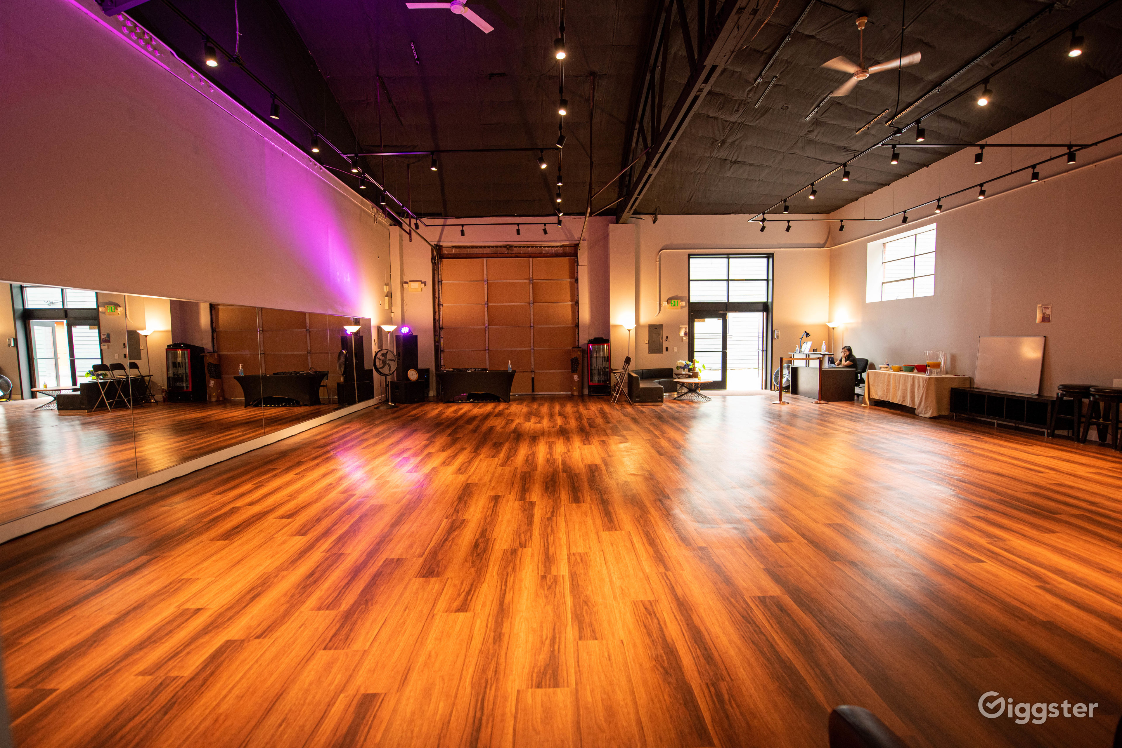 Newly Renovated Open Studio Space | Rent this location on Giggster