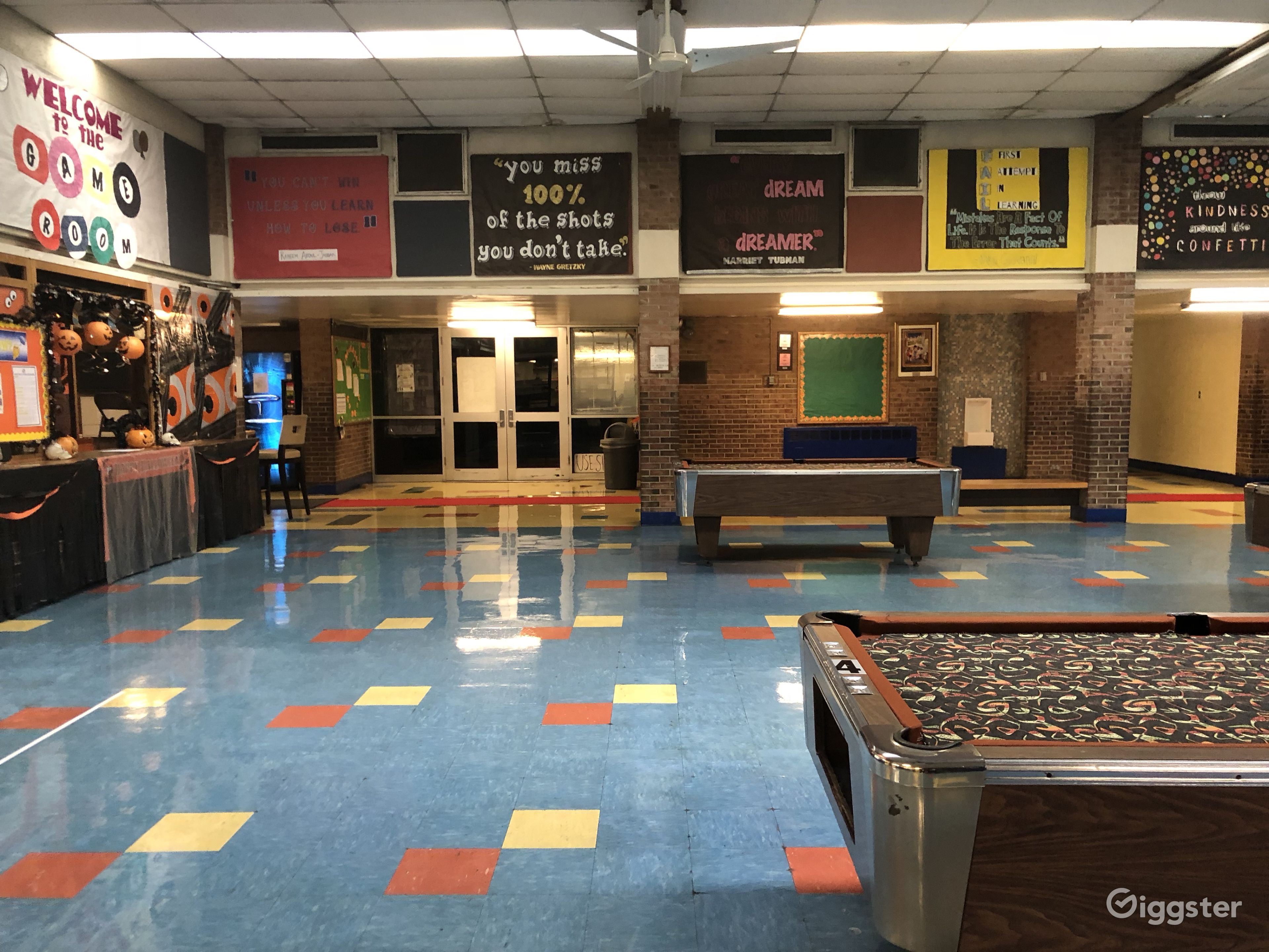 The BEST 10 Pool Birthday Party venues to rent near me | Giggster