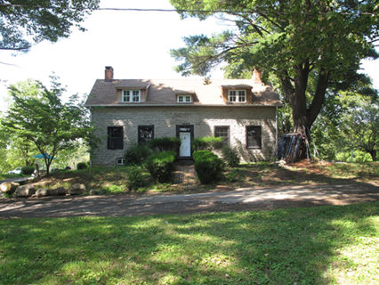 Bucolic stone farmhouse with pool: Location 5128 | Rent this location ...