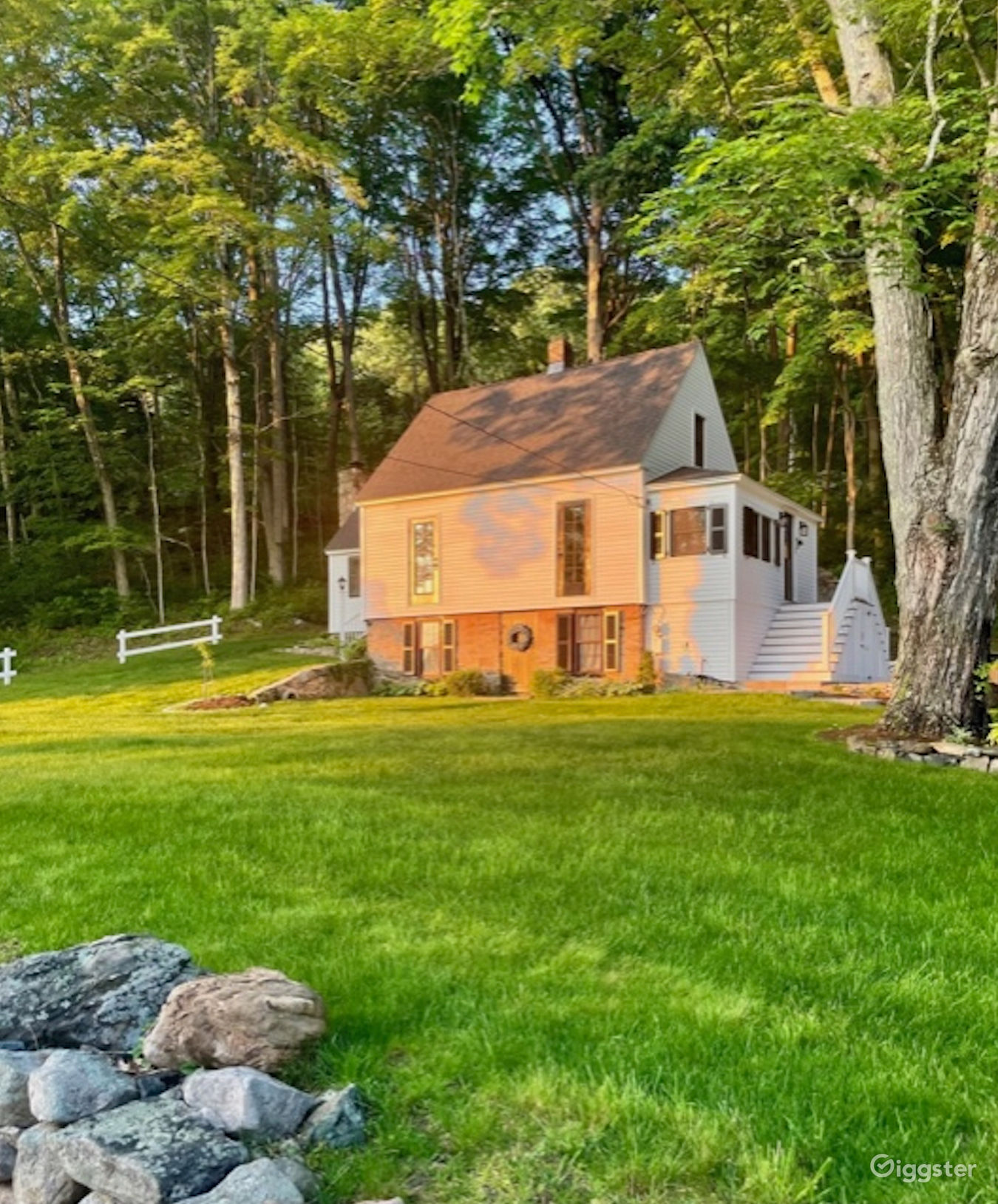 Charming New England View Colonial/Cape Farmhouse | Rent this location ...