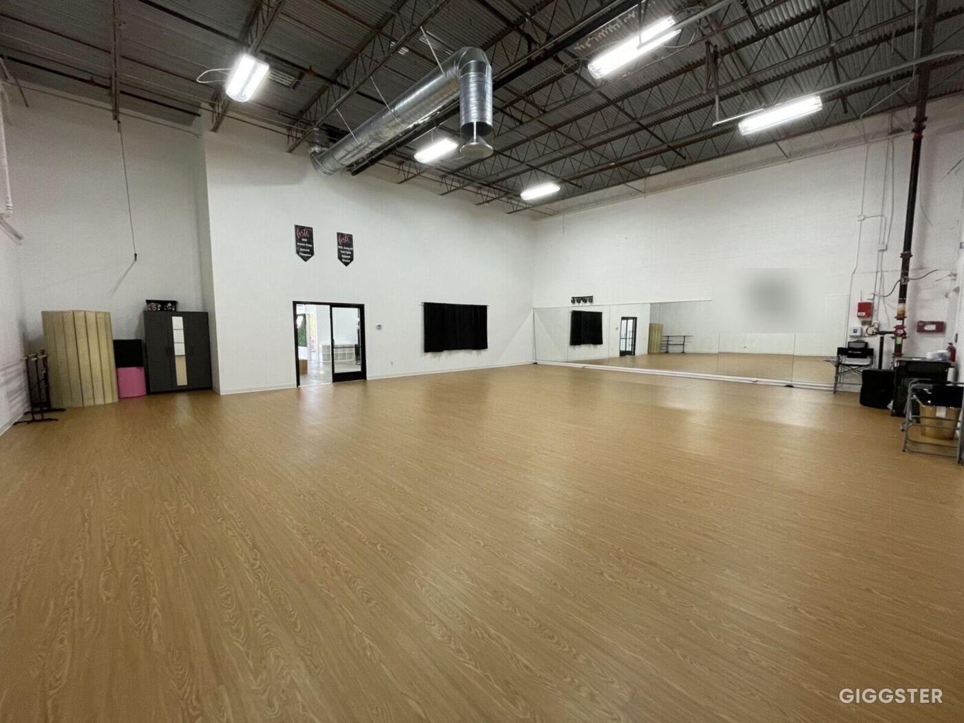 Large Open Dance Studio | Rent this location on Giggster