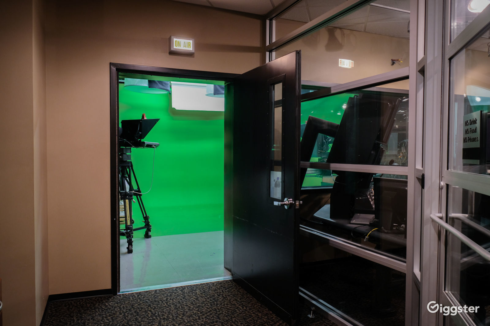 Studio A: Green Screen Soundstage Studio | Rent this location on Giggster