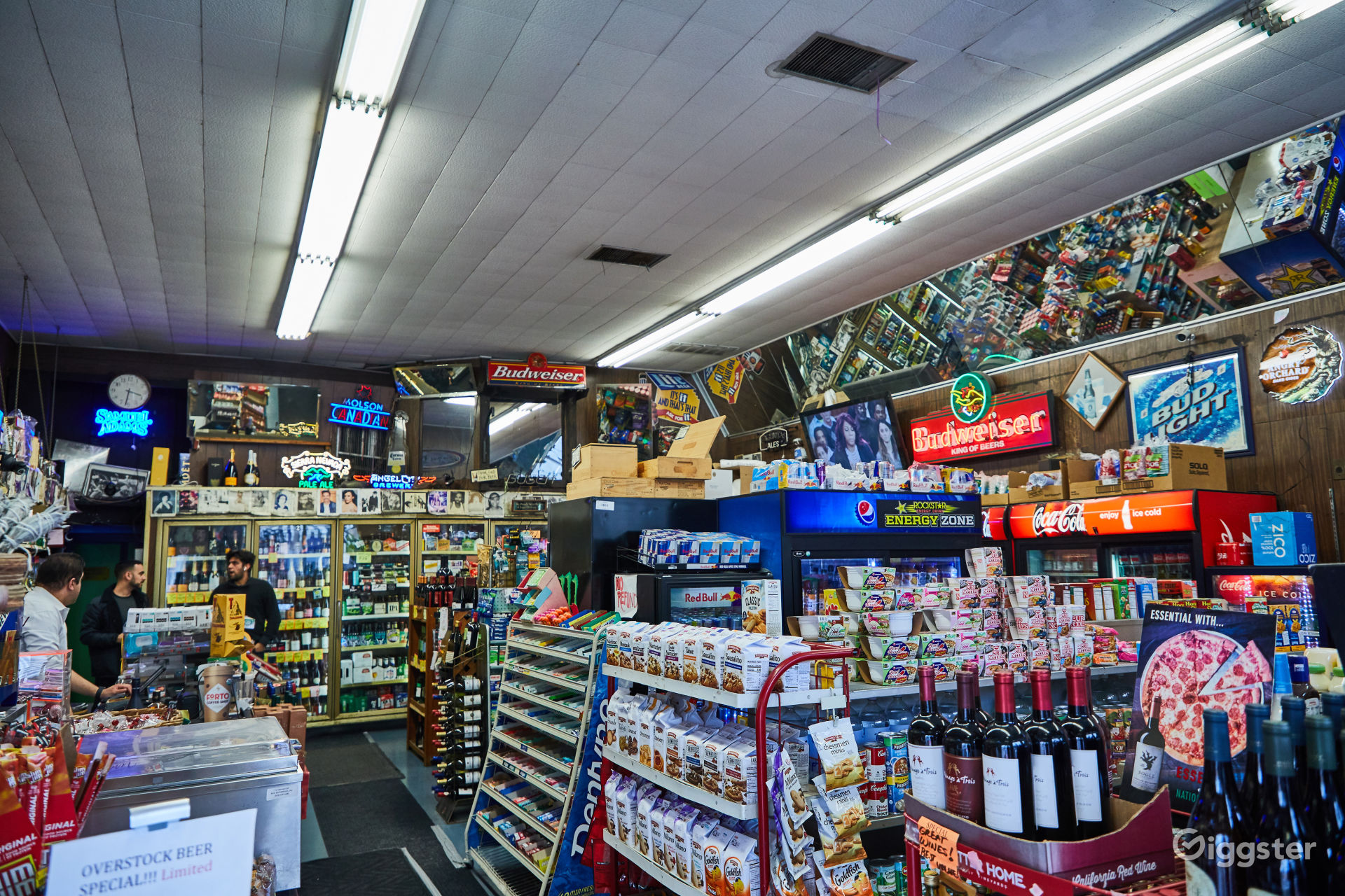 The BEST 10 Convenience Store locations to rent near me | Giggster