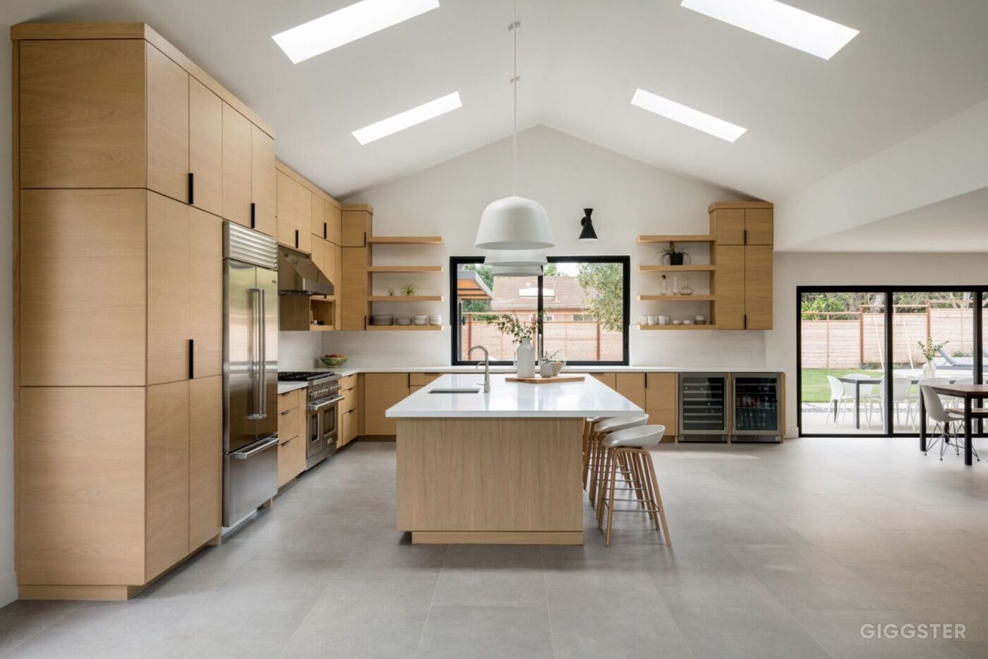 Stunning Modern Farmhouse in Encinitas! | Rent this location on Giggster