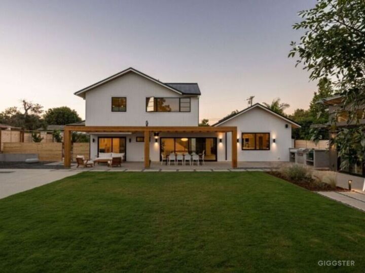 Stunning Modern Farmhouse in Encinitas! | Rent this location on Giggster