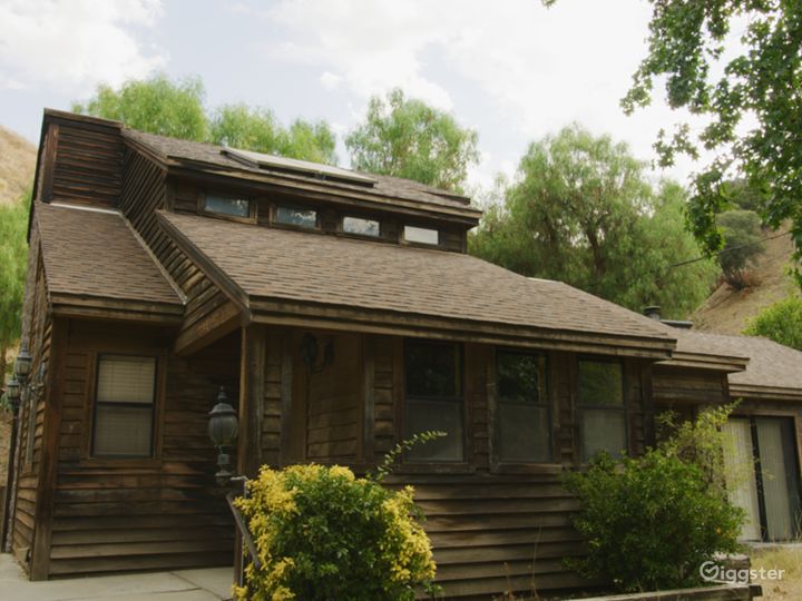 Modern Craftsman Cabin in the Woods ~ 1980s | Rent this location on ...