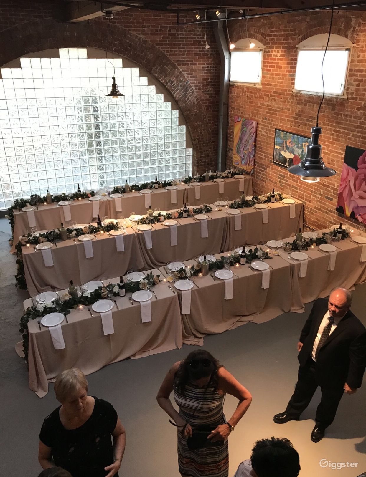 Contemporary Downtown Art Gallery | Rent this location on Giggster