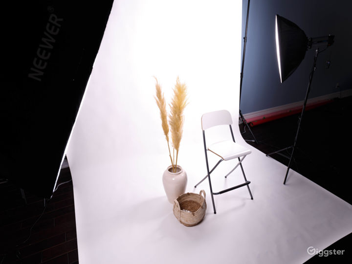 Purity Studio Room | Rent this location on Giggster